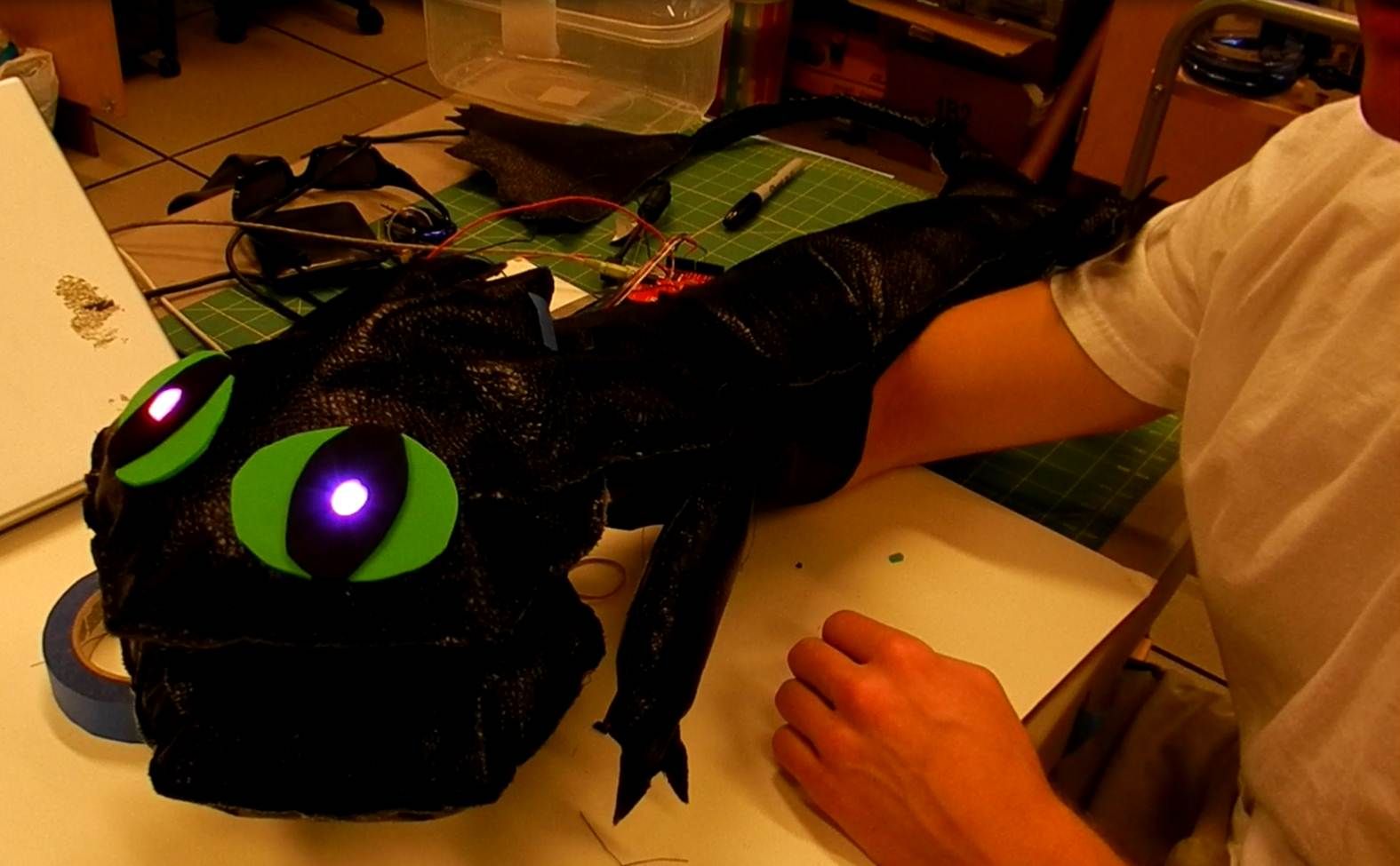 Toothless, the Roaring Plush Puppet : 7 Steps (with Pictures ...