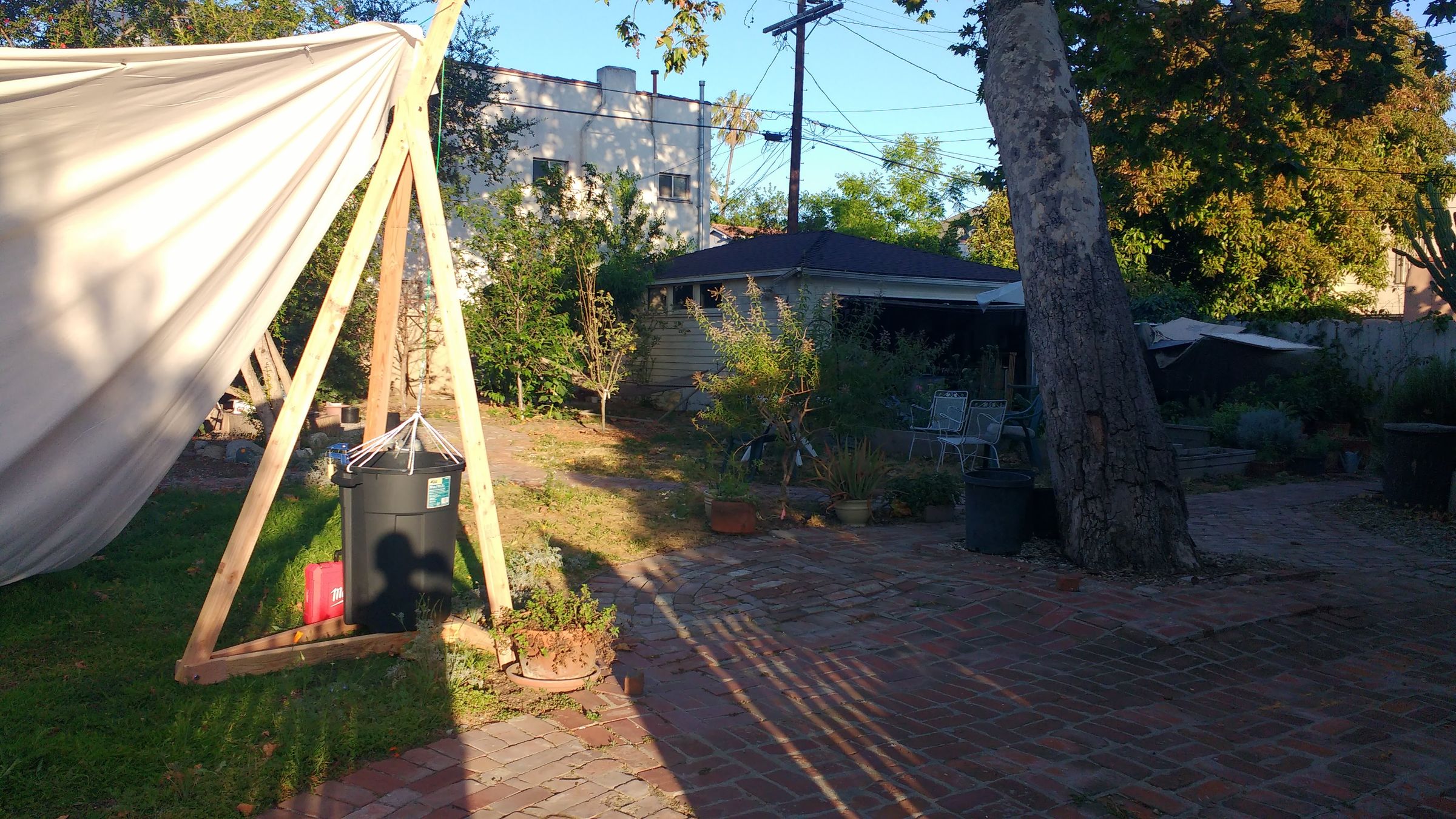 Easy Free-Standing Sun Shade : 6 Steps (with Pictures) - Instructables