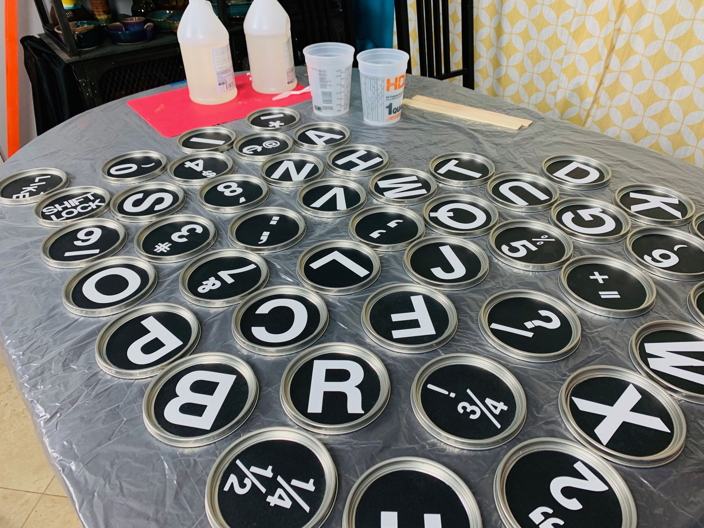 Make a Typewriter Keyboard Wall With Paper + Resin! : 7 Steps (with ...