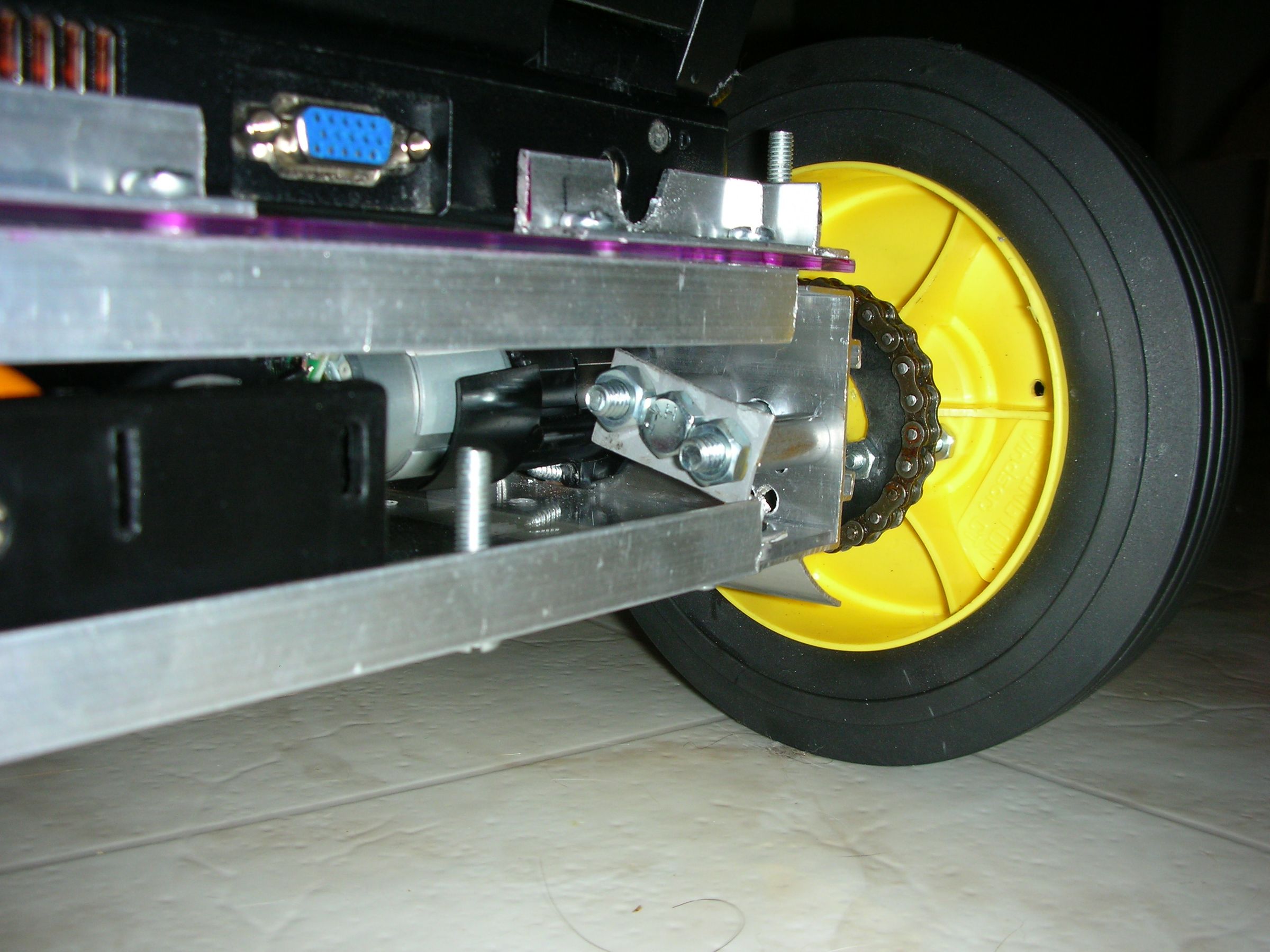 Connect Robotic Wheels to Your Old Laptop : 15 Steps - Instructables