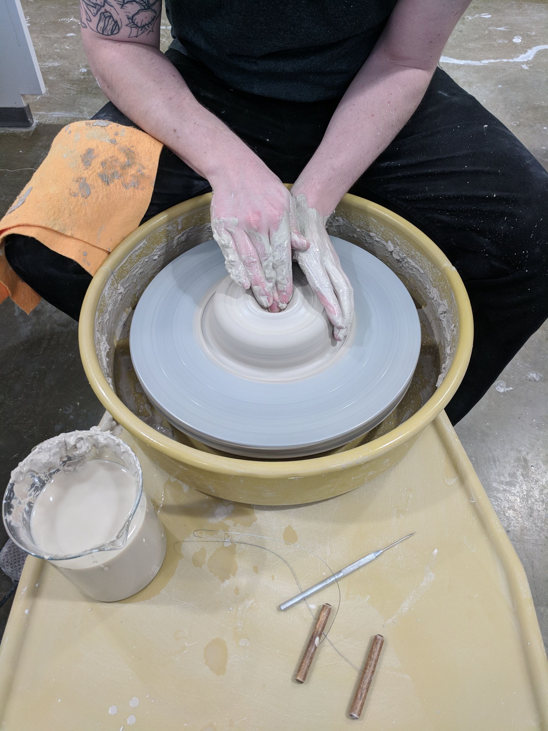 Throwing a Clay Cylinder on the Potters Wheel : 22 Steps (with Pictures ...