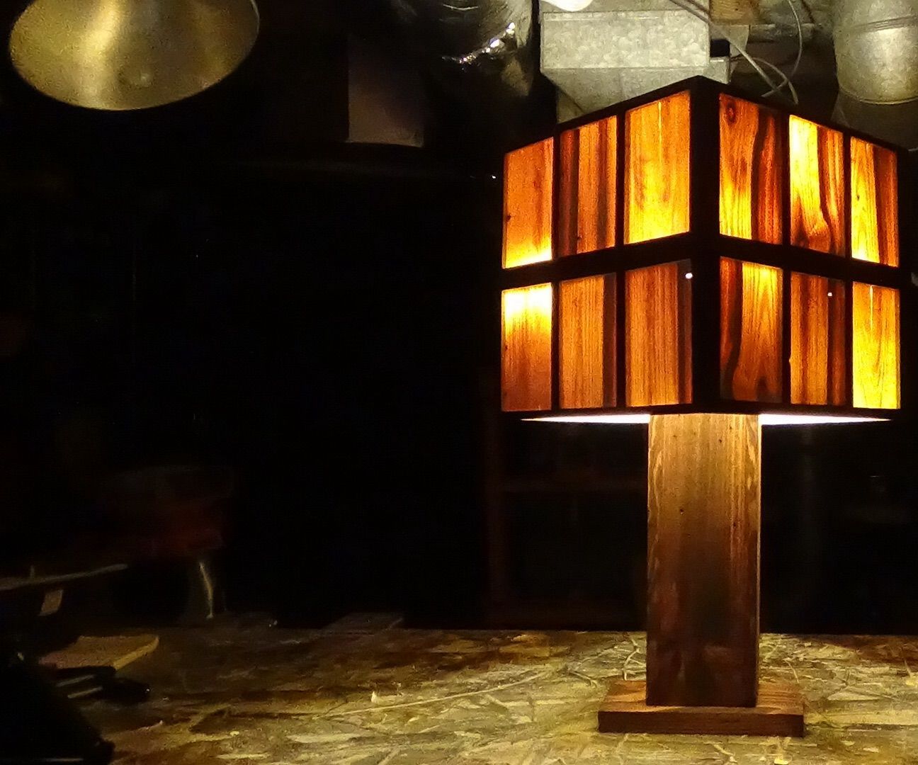 Pallet Lamp - Instructables