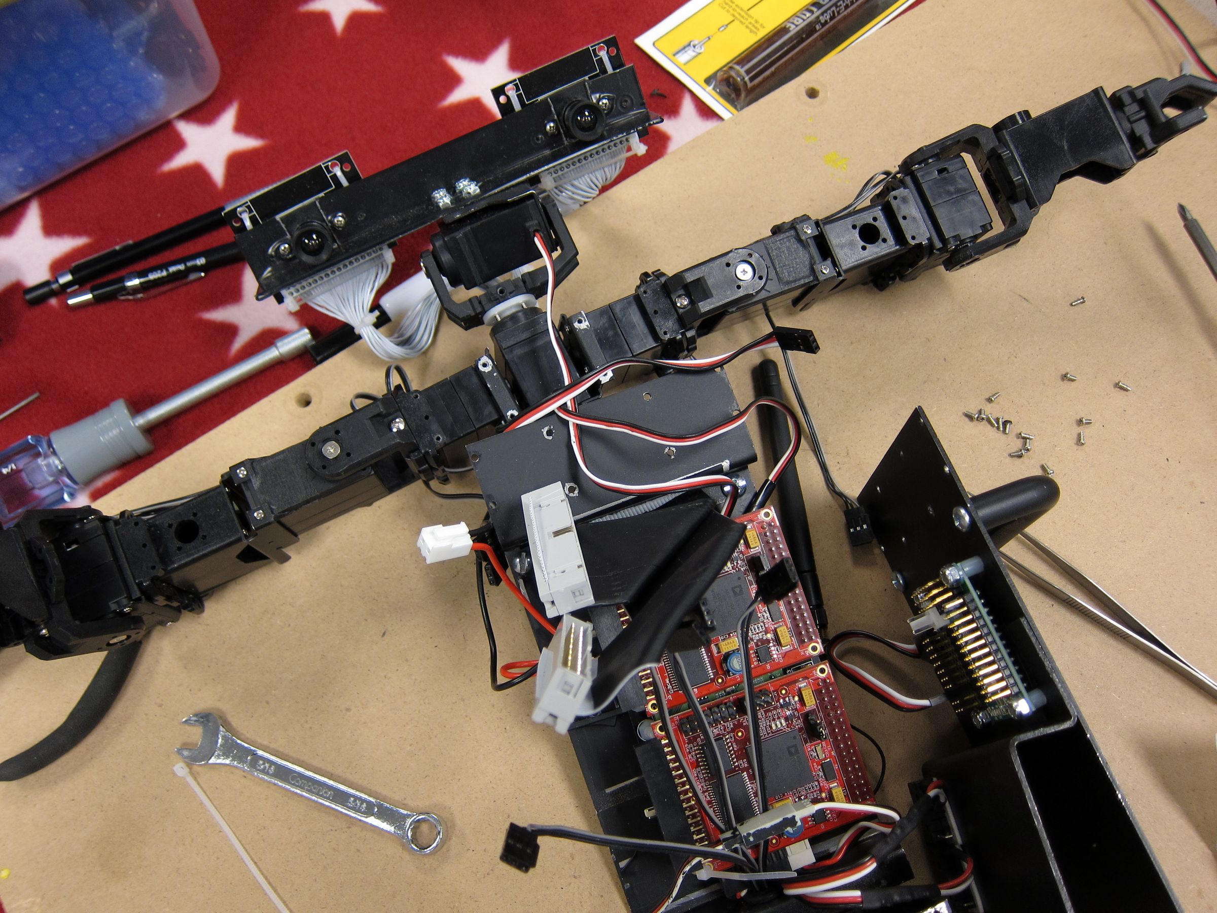 Inexpensive Autonomous Humanoid Robot - Instructables