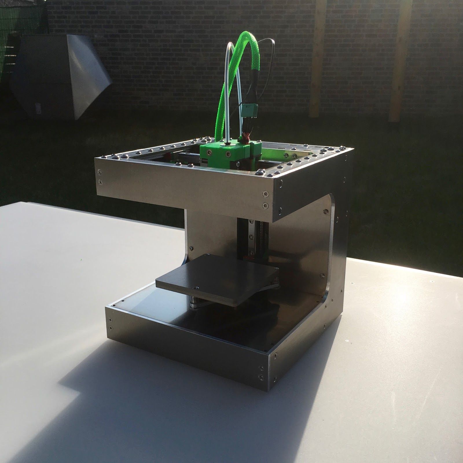 DICE - a Tiny, Rigid and Superfast 3D-printer : 32 Steps - Instructables