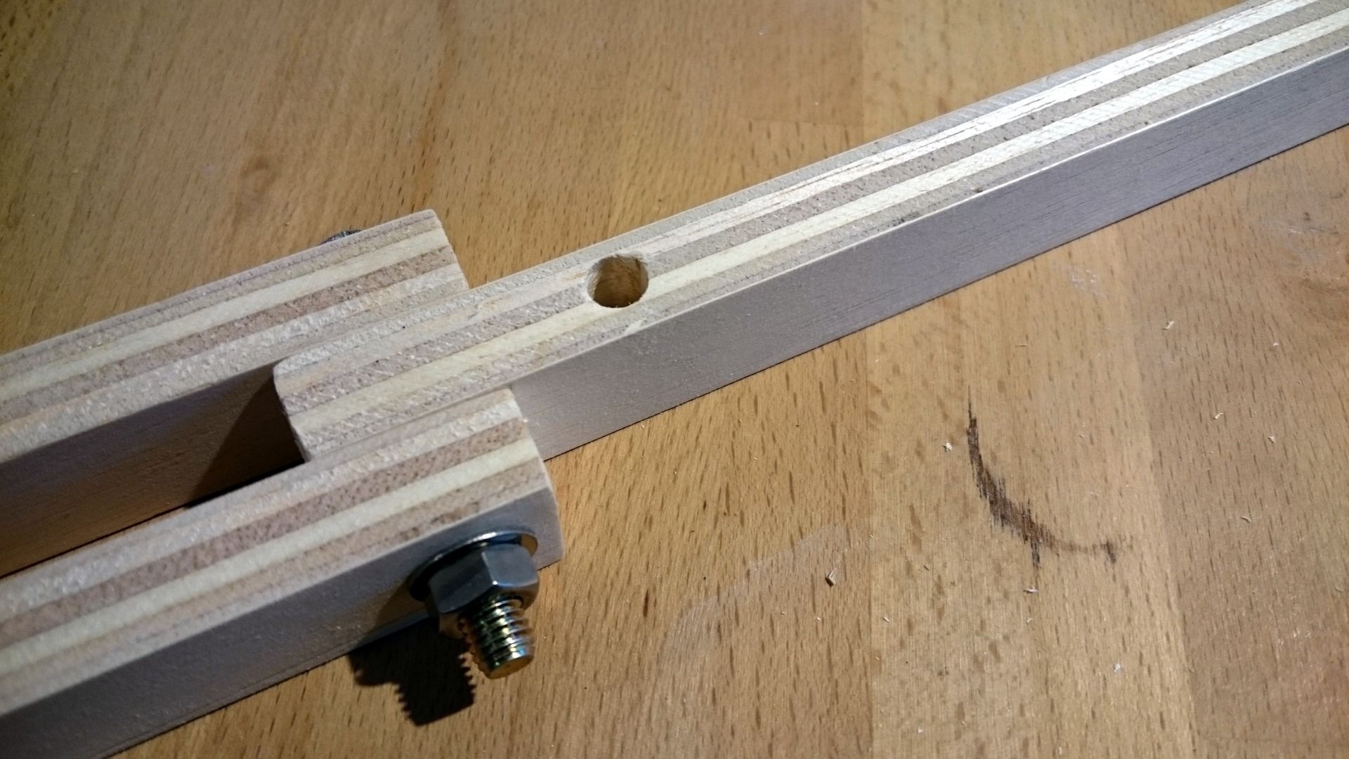 Simple Wooden Lamp : 12 Steps (with Pictures) - Instructables