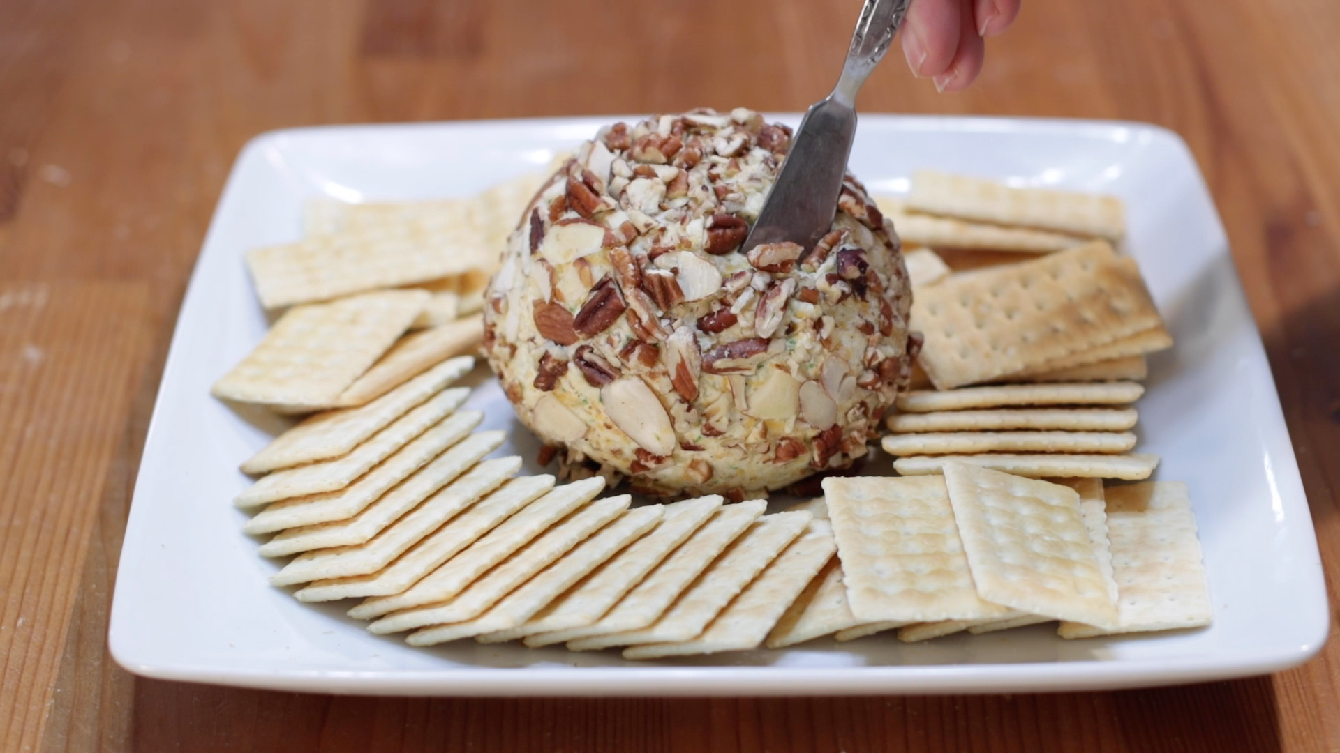 Easy Cheese Ball : 5 Steps (with Pictures) - Instructables