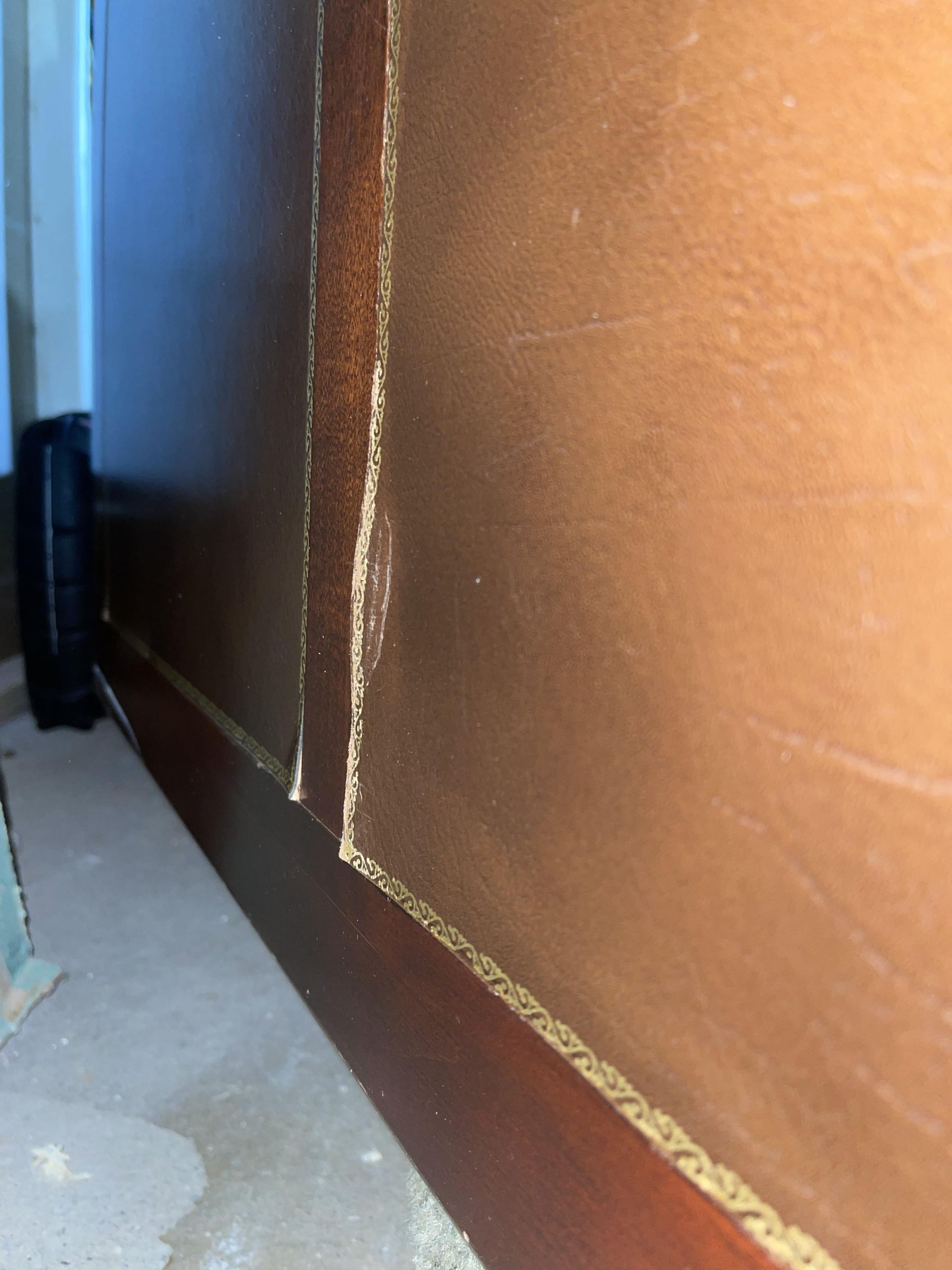 Leather Top Desk Restored : 8 Steps - Instructables