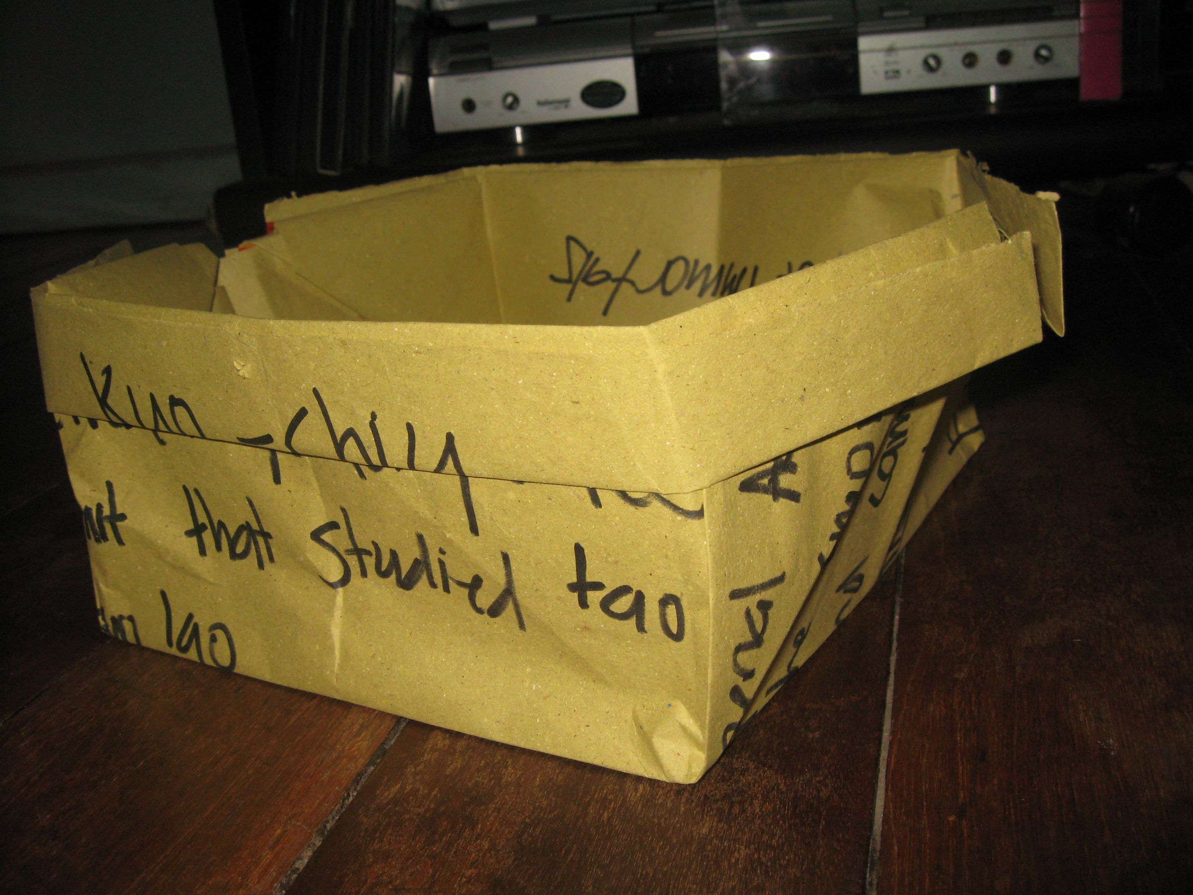 Origami Trash Can : 9 Steps - Instructables