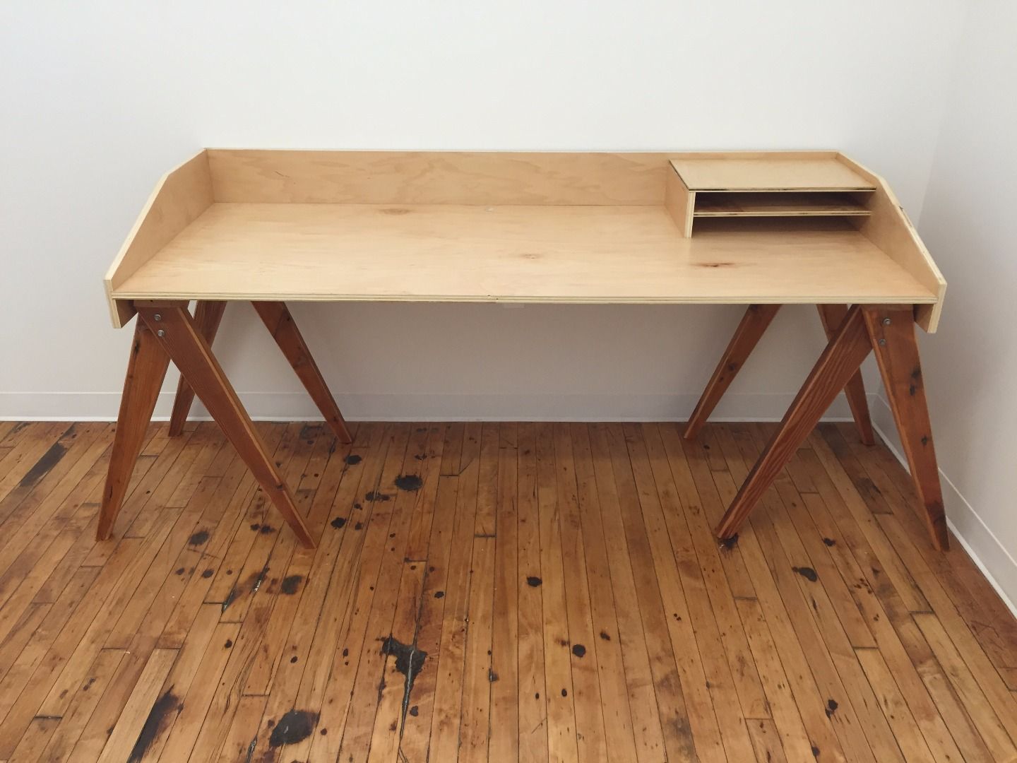 Campaign Desk : 4 Steps (with Pictures) - Instructables