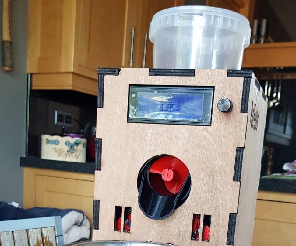 Auto PetFeeder : 5 Steps - Instructables