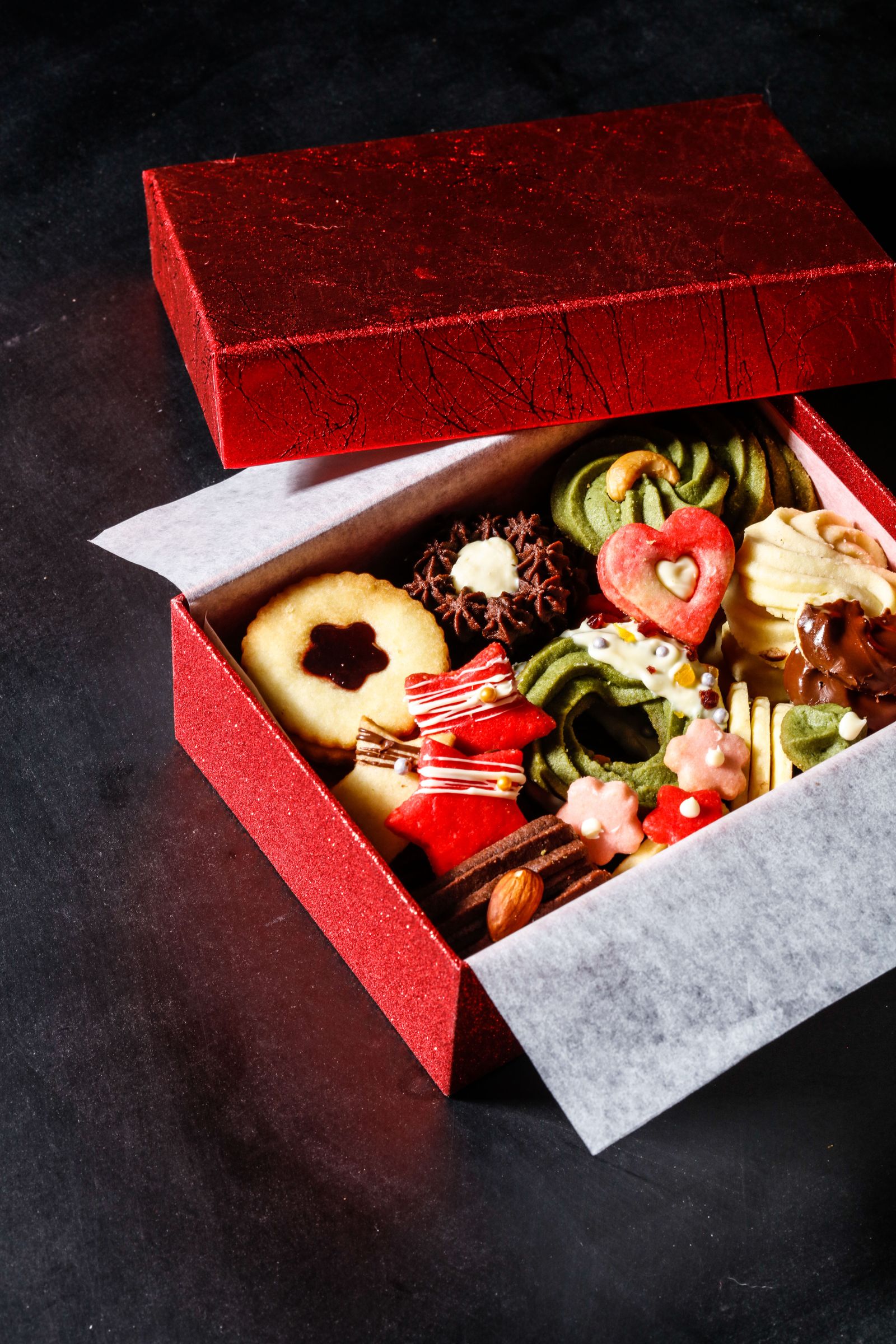 ONE DOUGH Holiday Cookie Gift Box : 10 Steps (with Pictures ...