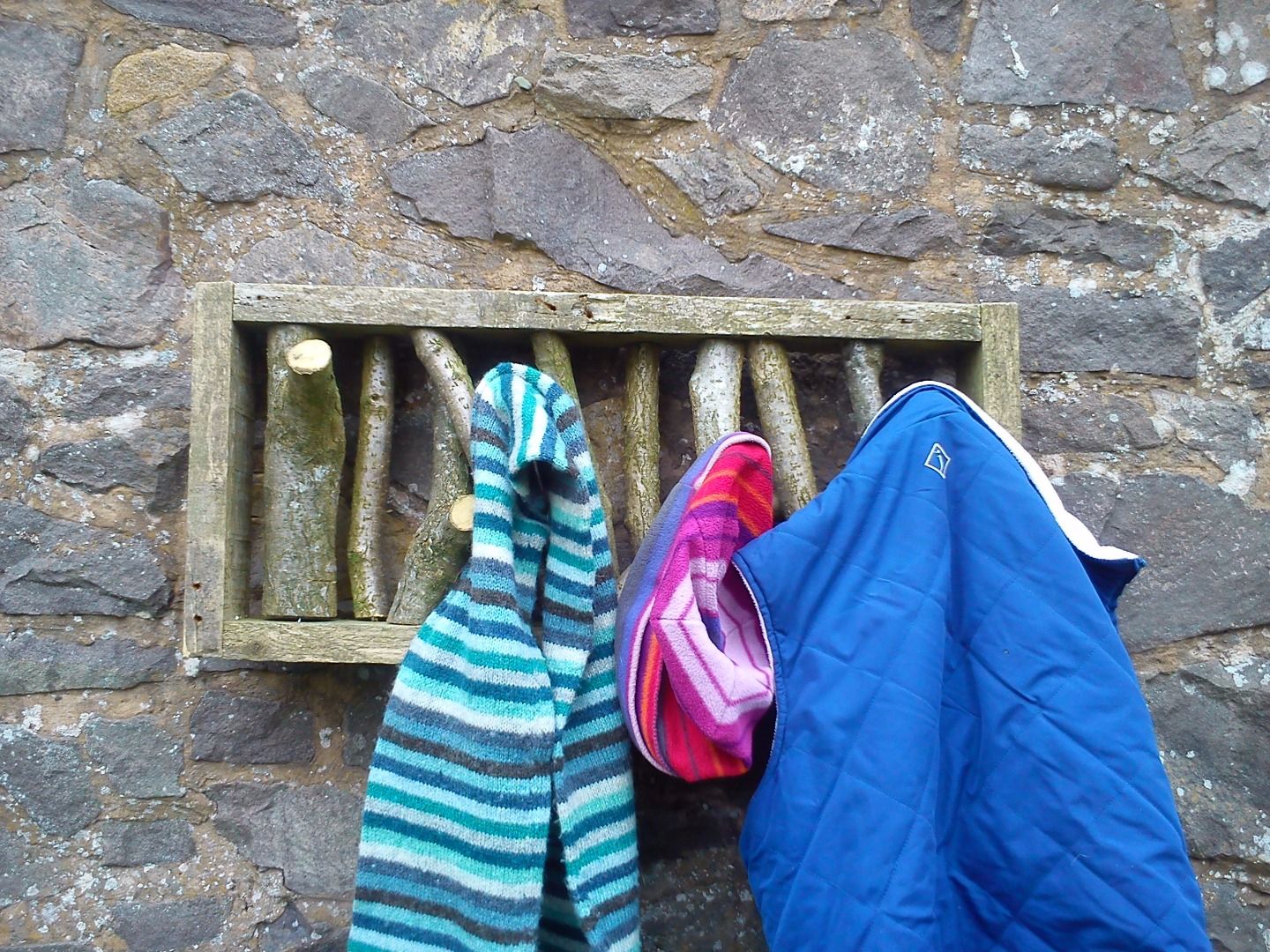 Pallet Wood and Tree Branch Coat Hooks : 9 Steps (with Pictures ...