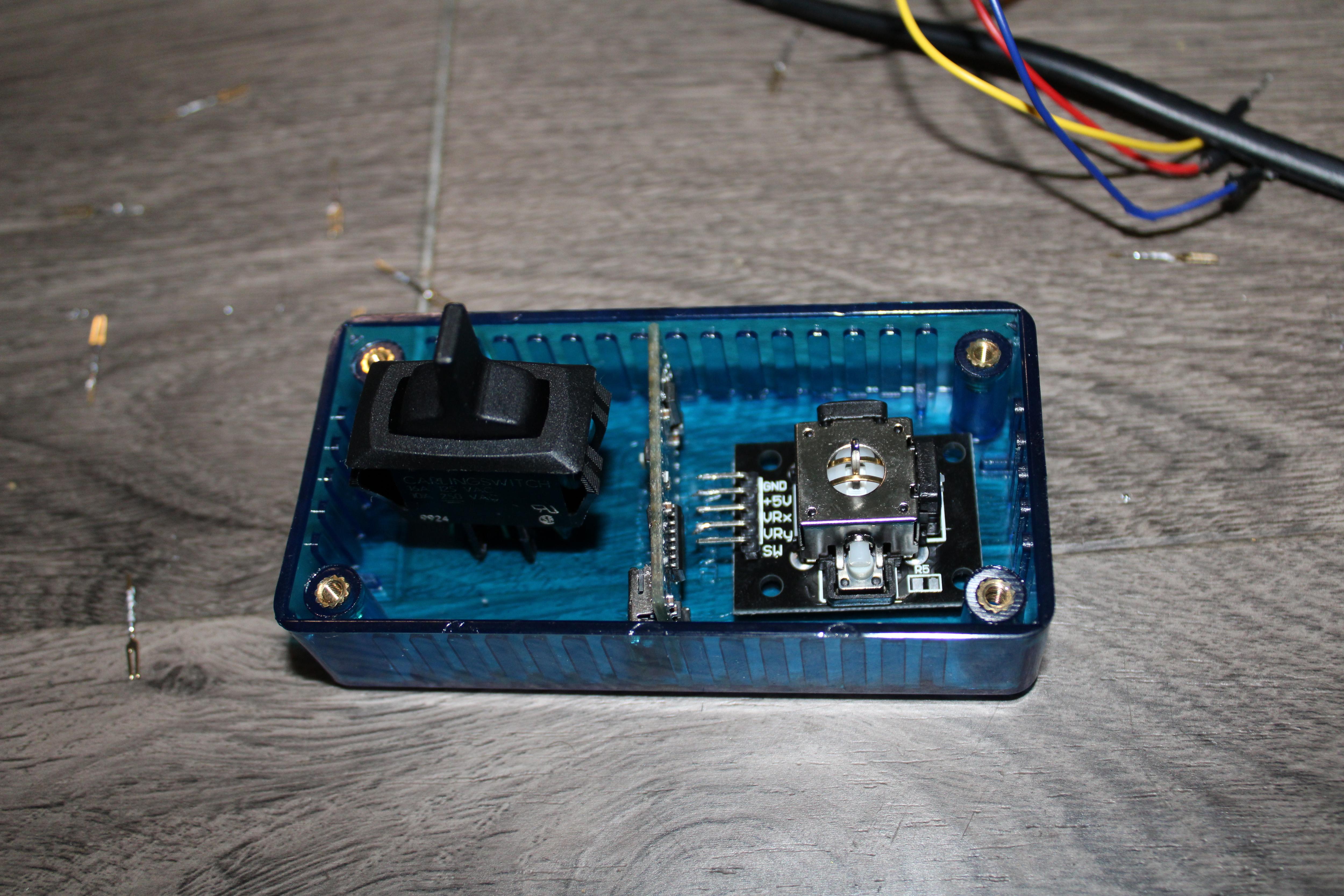 Arduino NANO Simple E-boat Controller (Forward, Neutral, Reverse) : 4 Steps - Instructables