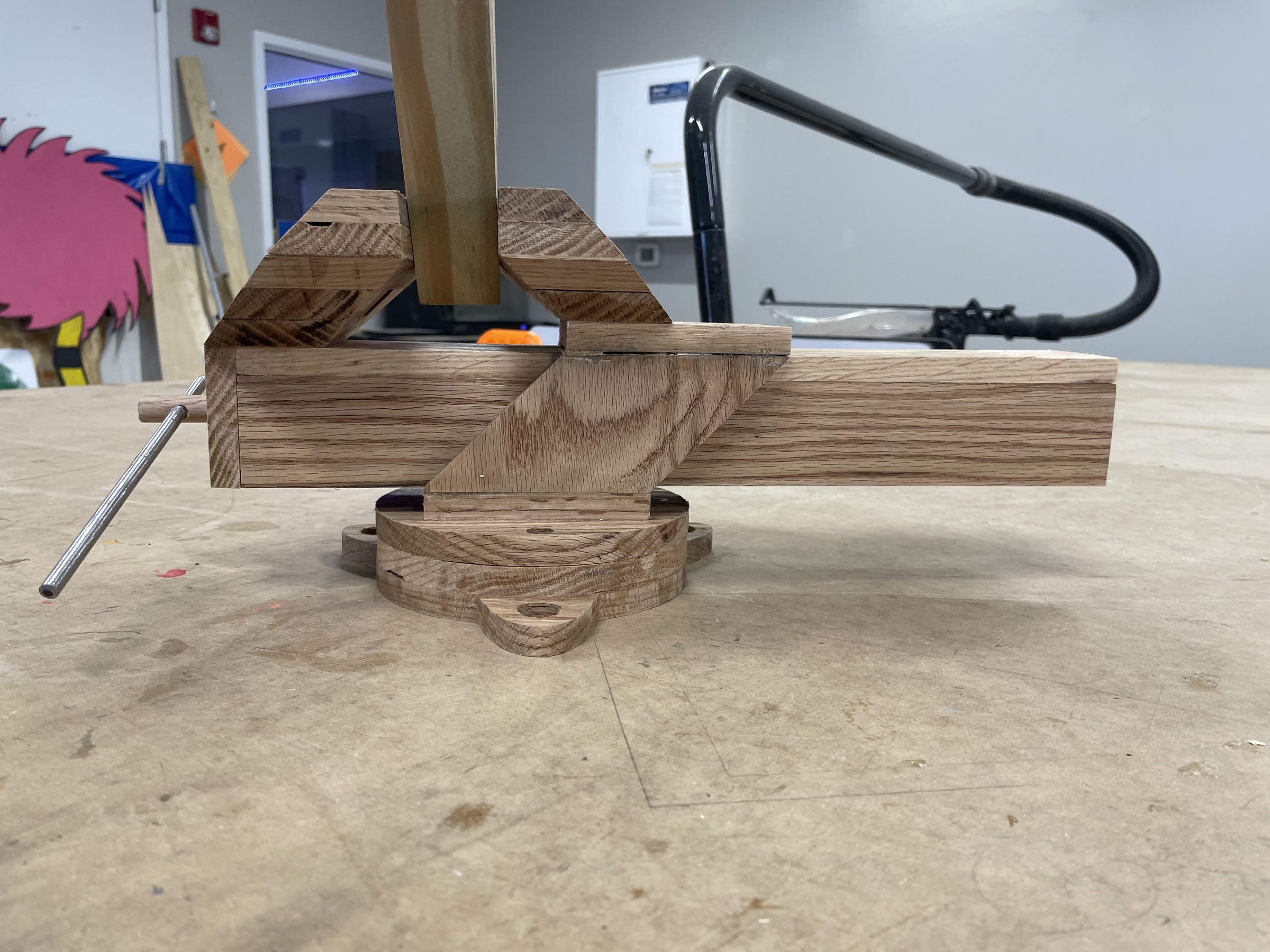 Wooden Bench Vise : 5 Steps (with Pictures) - Instructables