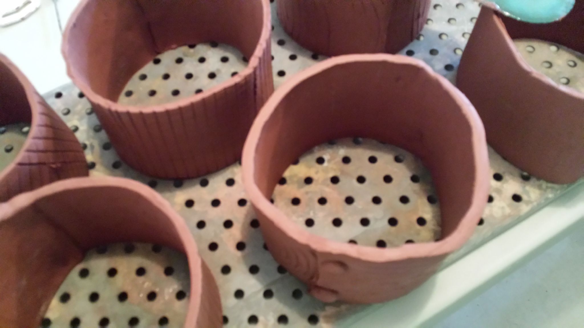 Ceramic Clay Phone/Tablet Stand - Simple, Fun and Useful! : 10 Steps ...