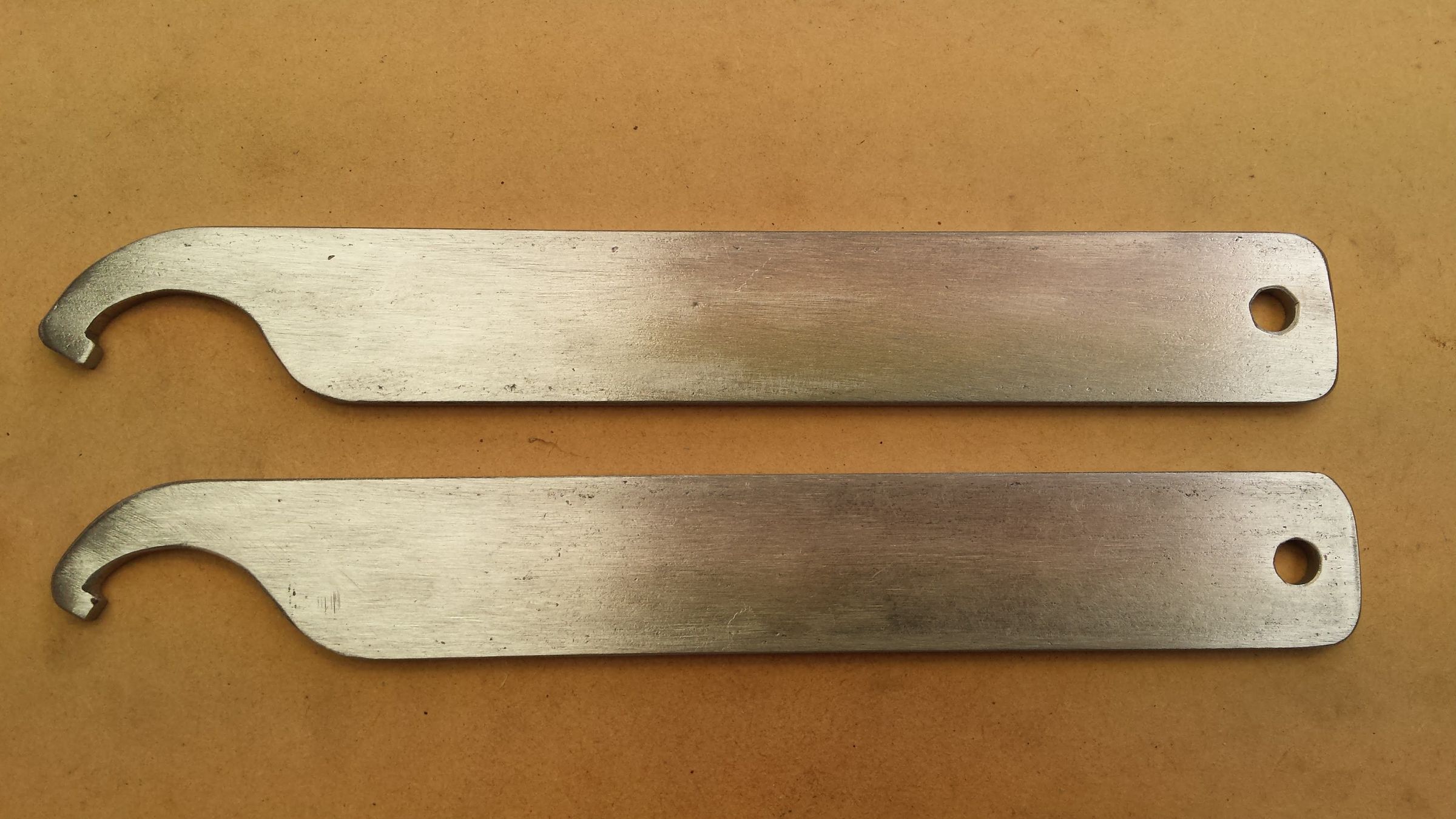 A Homemade Set of C-Spanners : 4 Steps (with Pictures) - Instructables