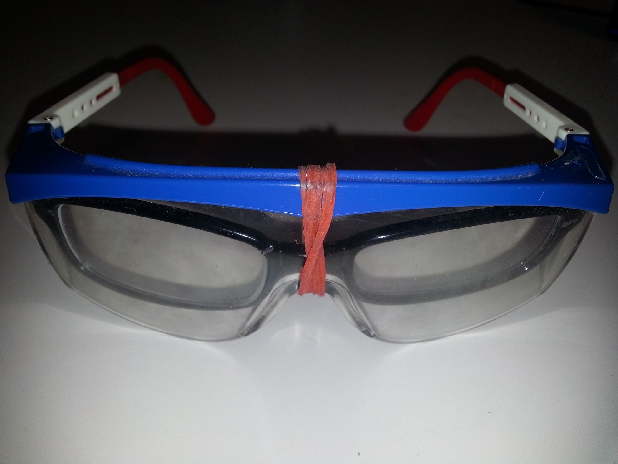 Smart Recycling: Reading Glass + Safety Glass = Durable Dual Purpose ...