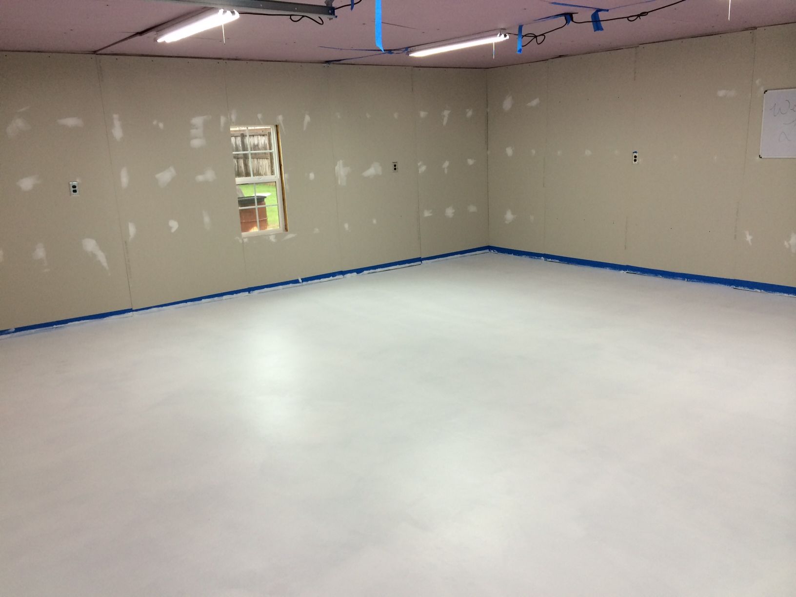 THE JEEP CAVE FLOOR : 10 Steps (with Pictures) - Instructables