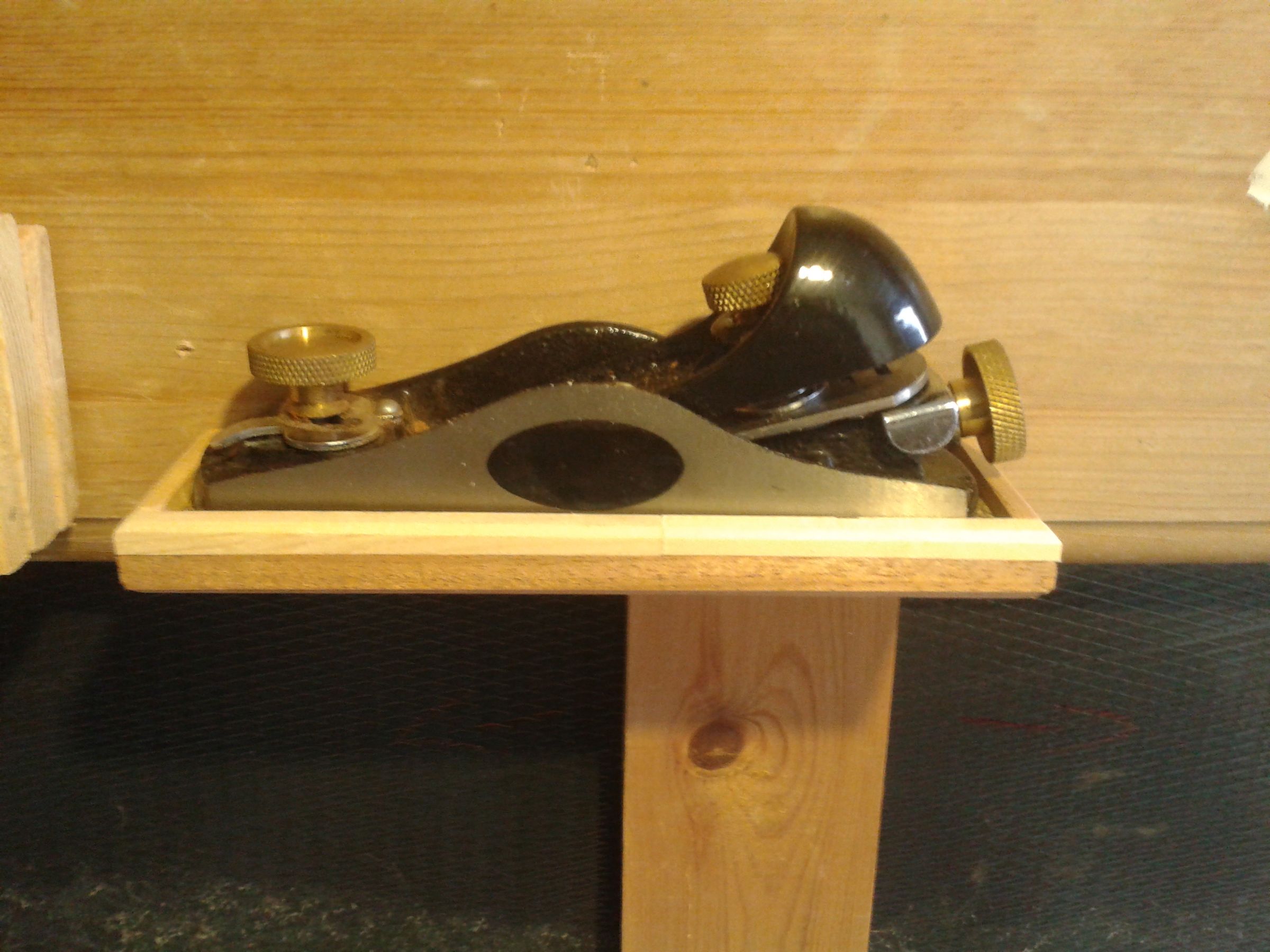 Plane Holder / Floating Shelf : 4 Steps (with Pictures) - Instructables