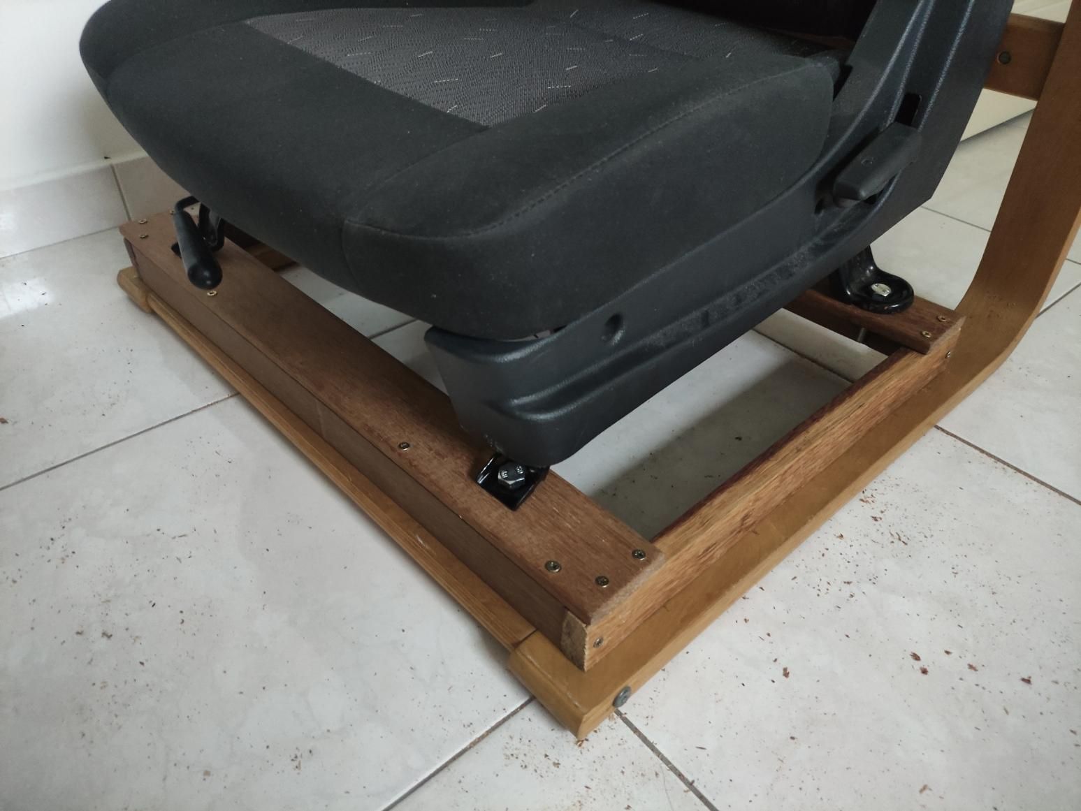 Simple Car Seat Couch : 5 Steps - Instructables