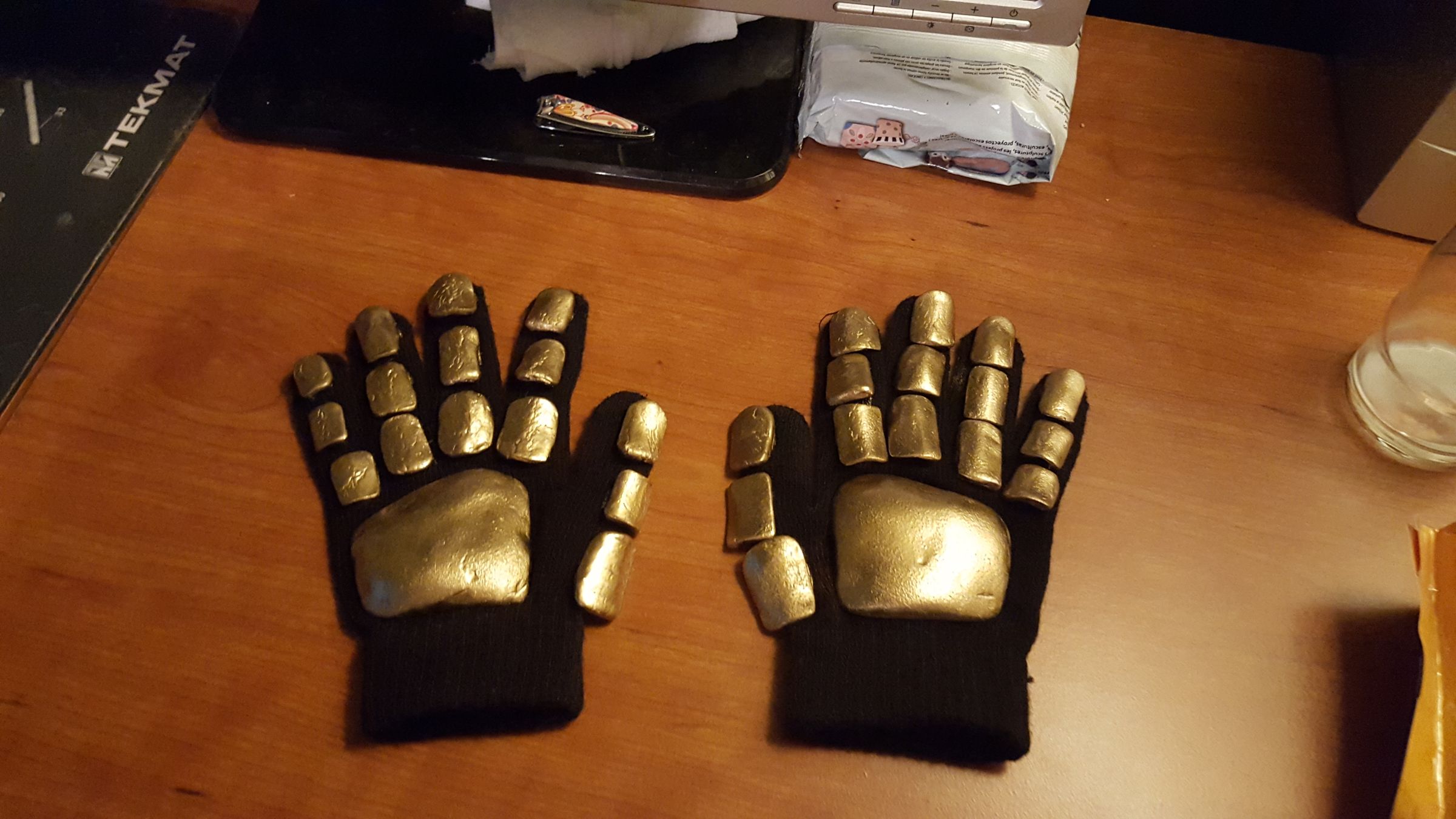 Quick & Cheap Daft Punk Gloves : 9 Steps (with Pictures) - Instructables