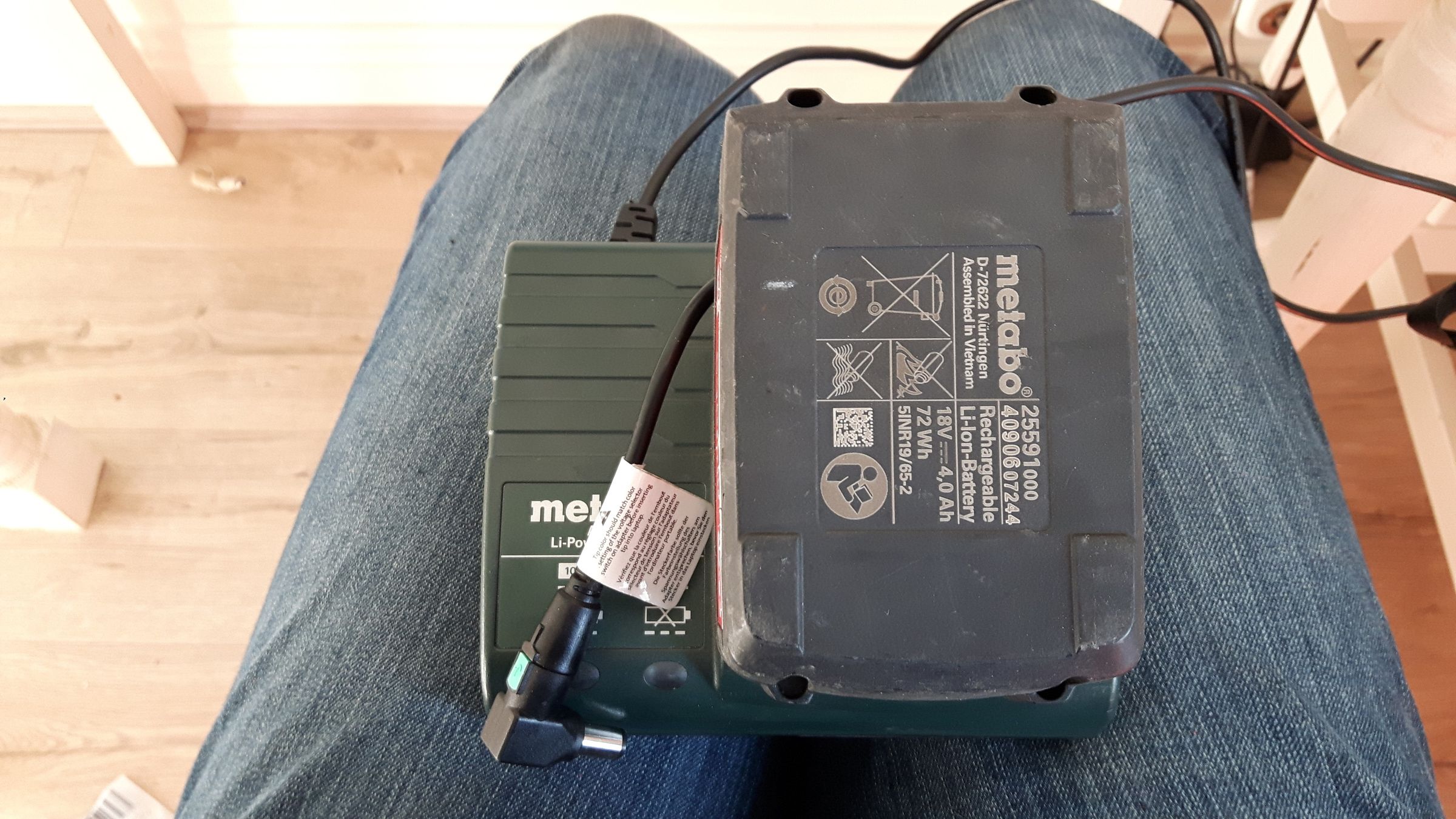 Cordless Tool Battery Laptop Charger : 5 Steps (with Pictures ...