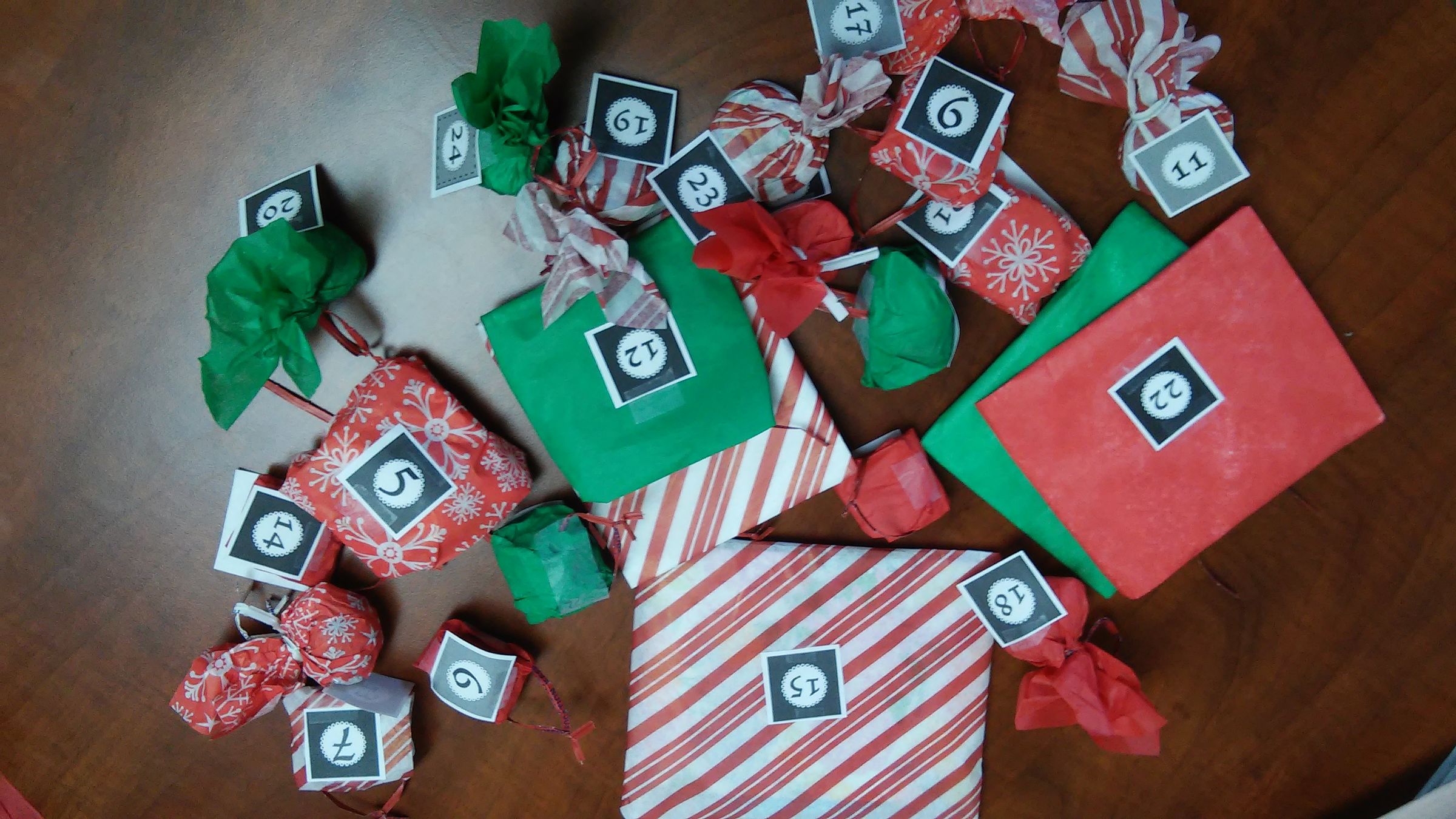 Easy Advent Calendar Wreath : 6 Steps (with Pictures) - Instructables