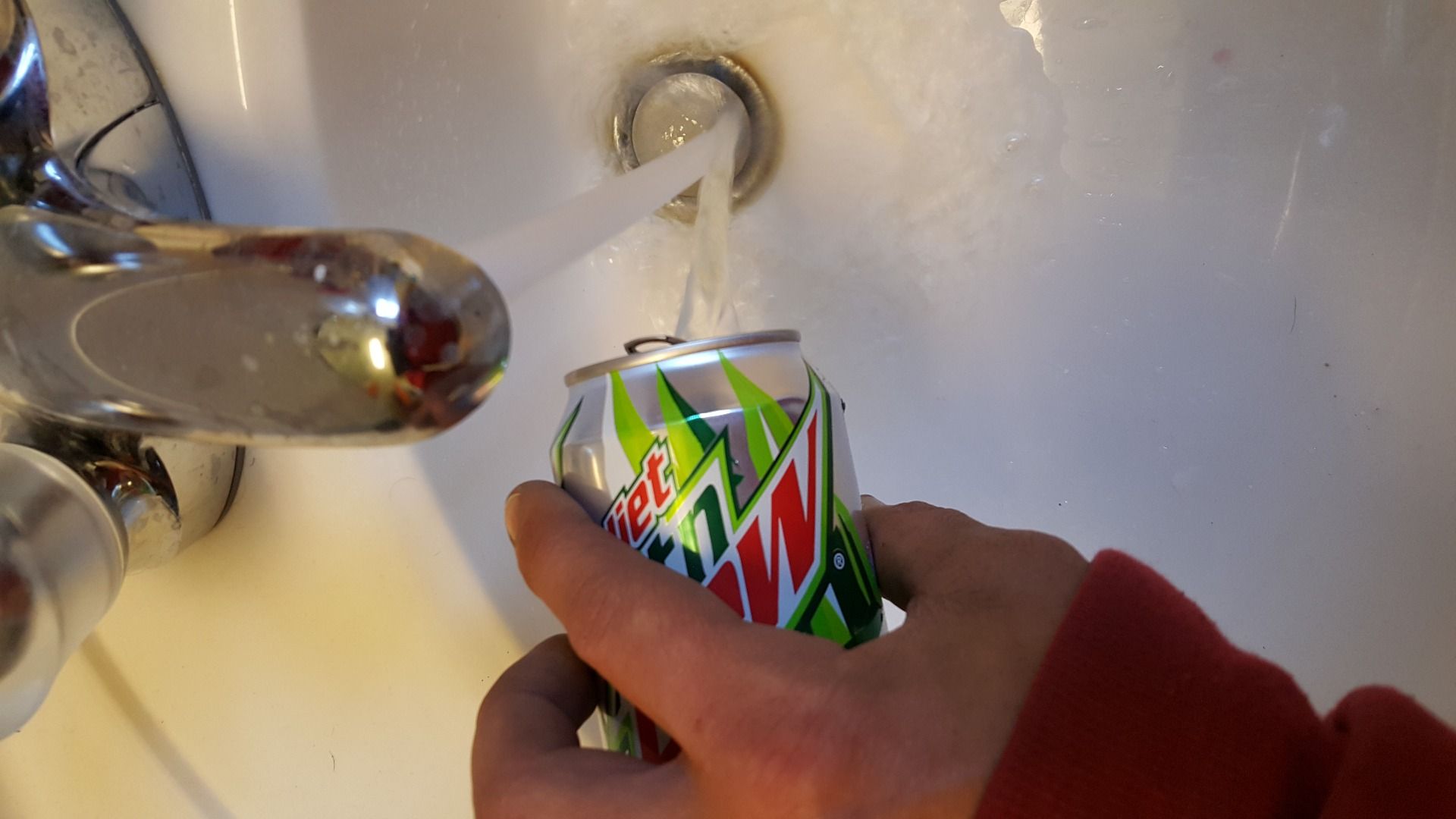 Beer/Soda Can Thrower : 3 Steps - Instructables