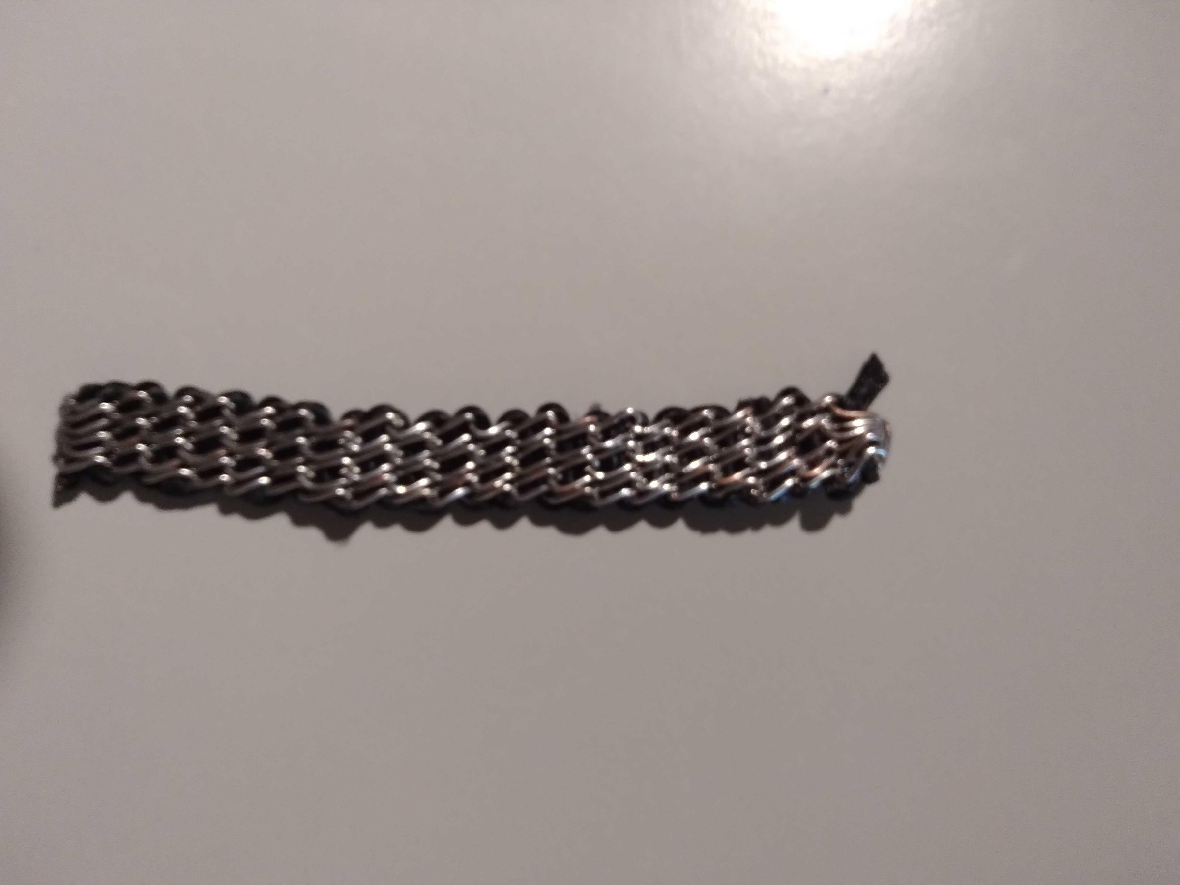 Chain and Intertwined Thread Bracelet : 6 Steps - Instructables