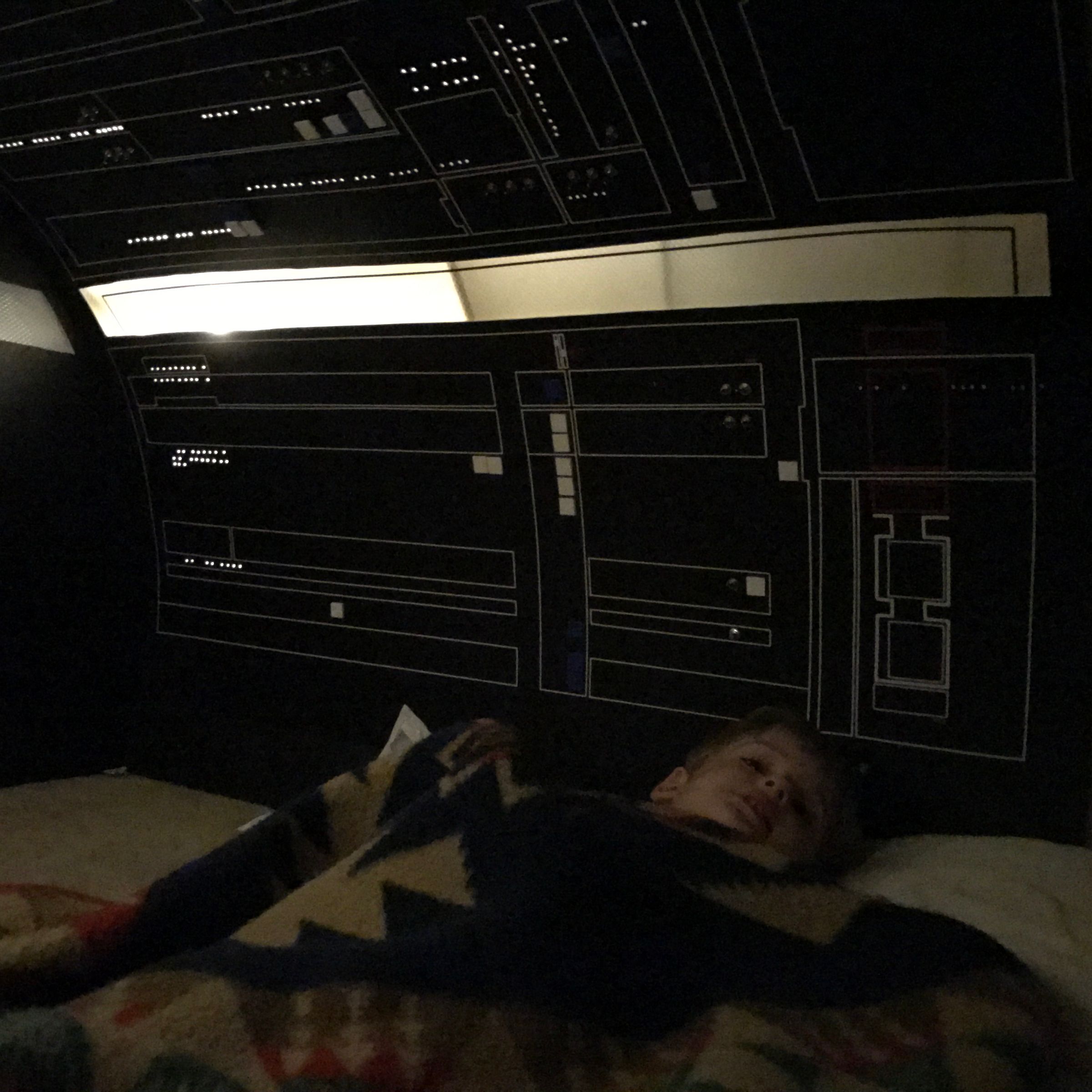 Make a Millennium Falcon Playhouse - Massive Update : 23 Steps (with ...