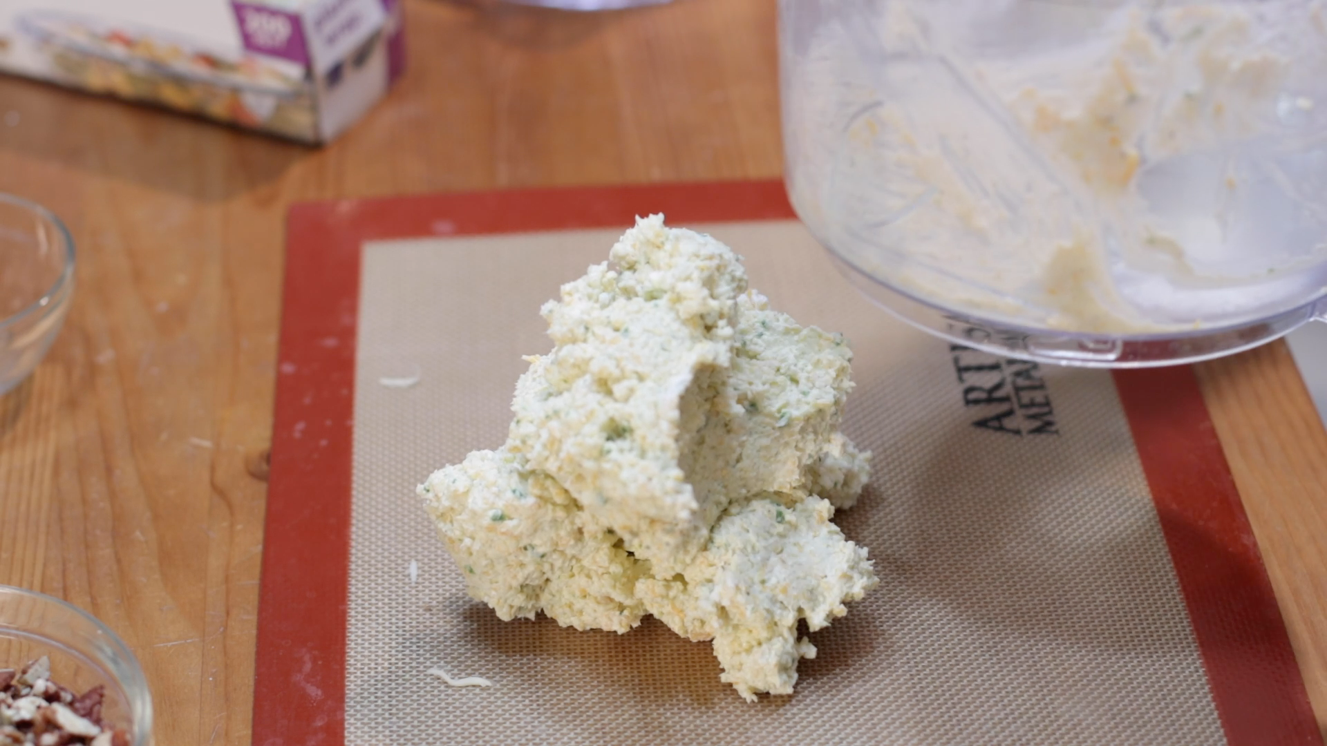 Easy Cheese Ball : 5 Steps (with Pictures) - Instructables