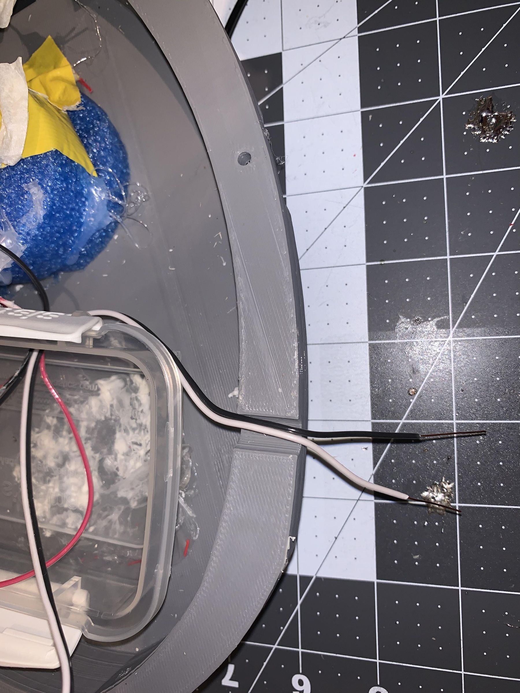 Create an Angler Fish Robot That Cruises and Lights Up! : 9 Steps (with ...