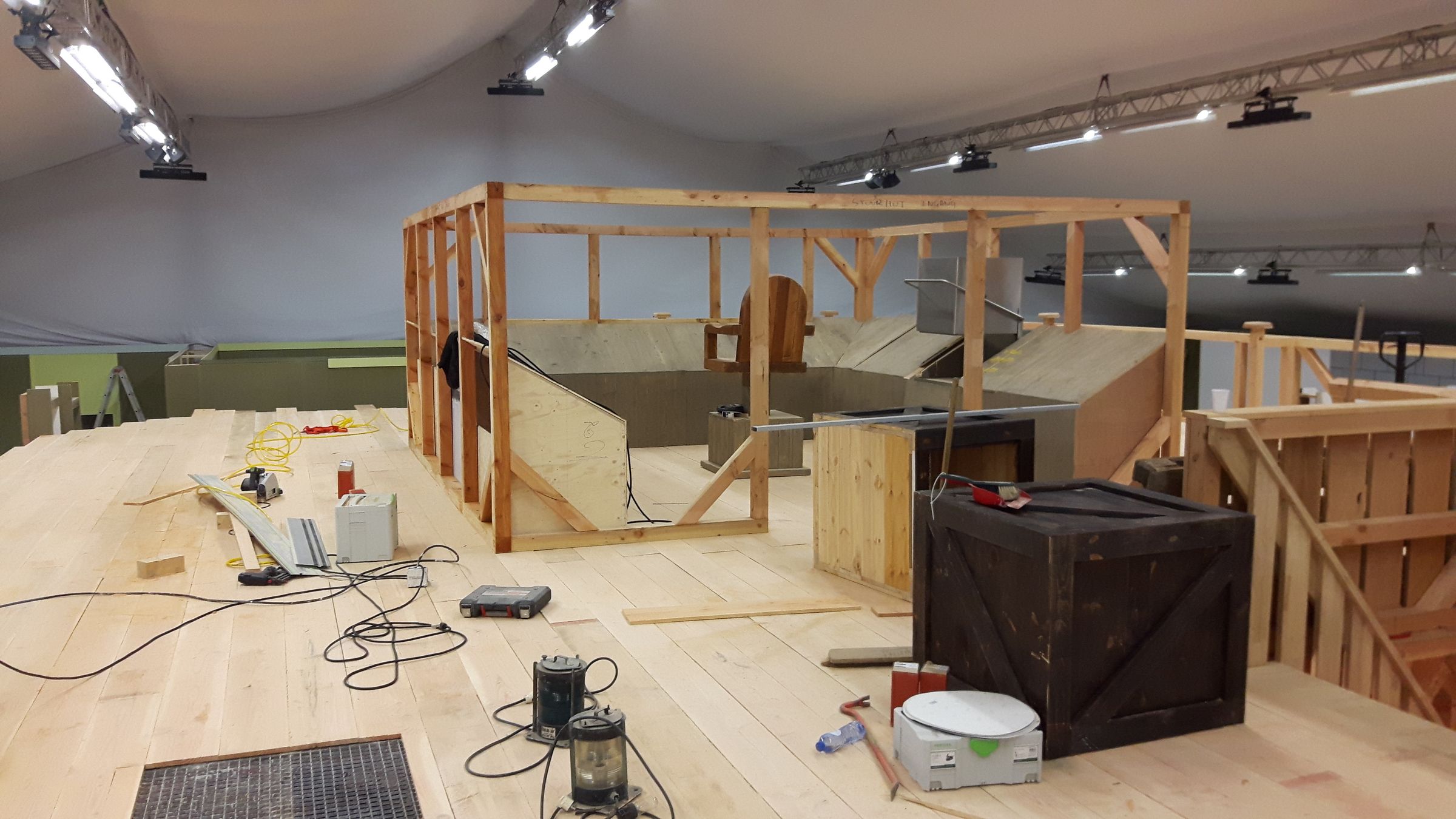 Life-size Wooden Ark : 14 Steps (with Pictures) - Instructables