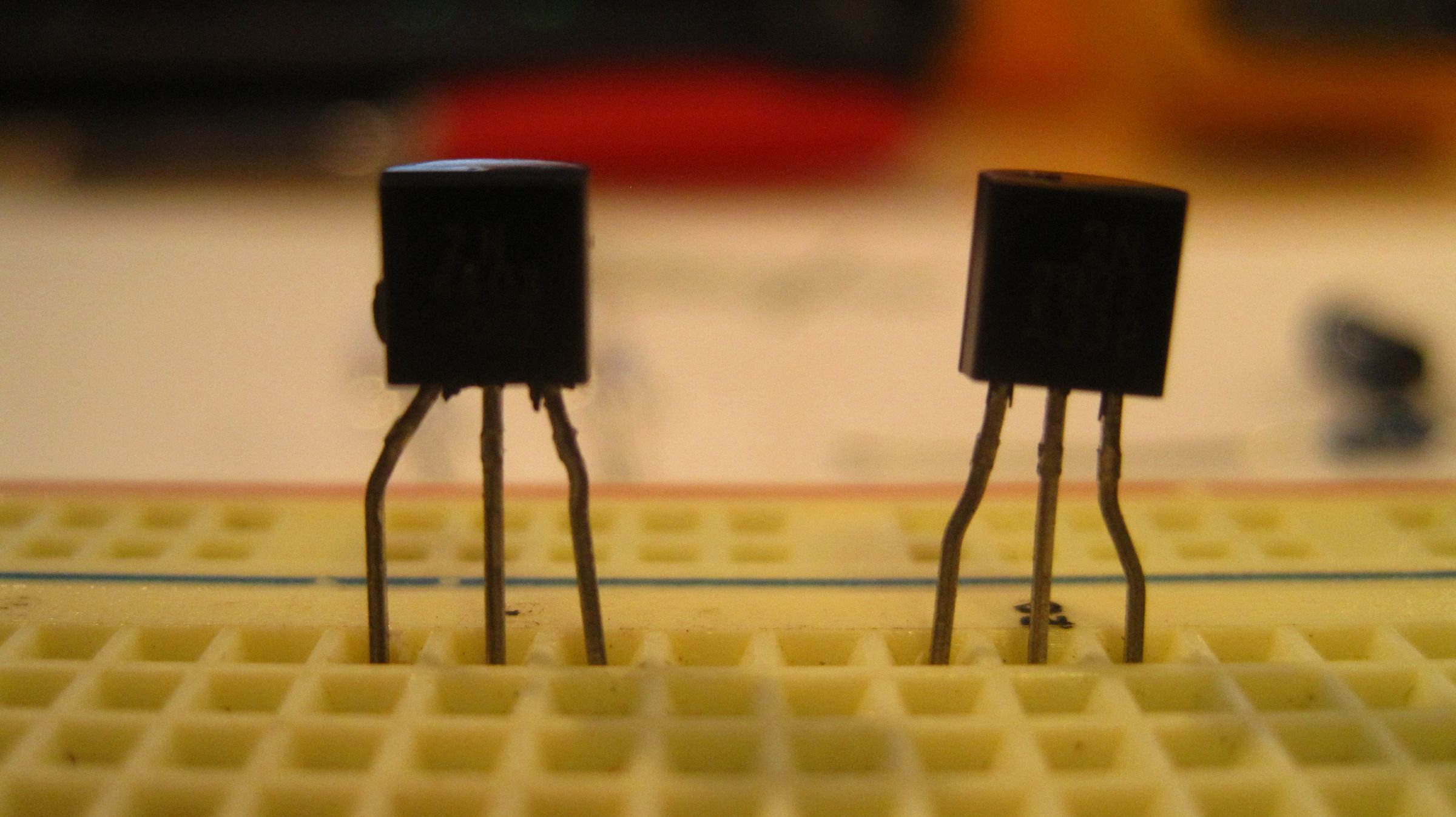 Two Transistor LED Flasher Circuit : 5 Steps - Instructables