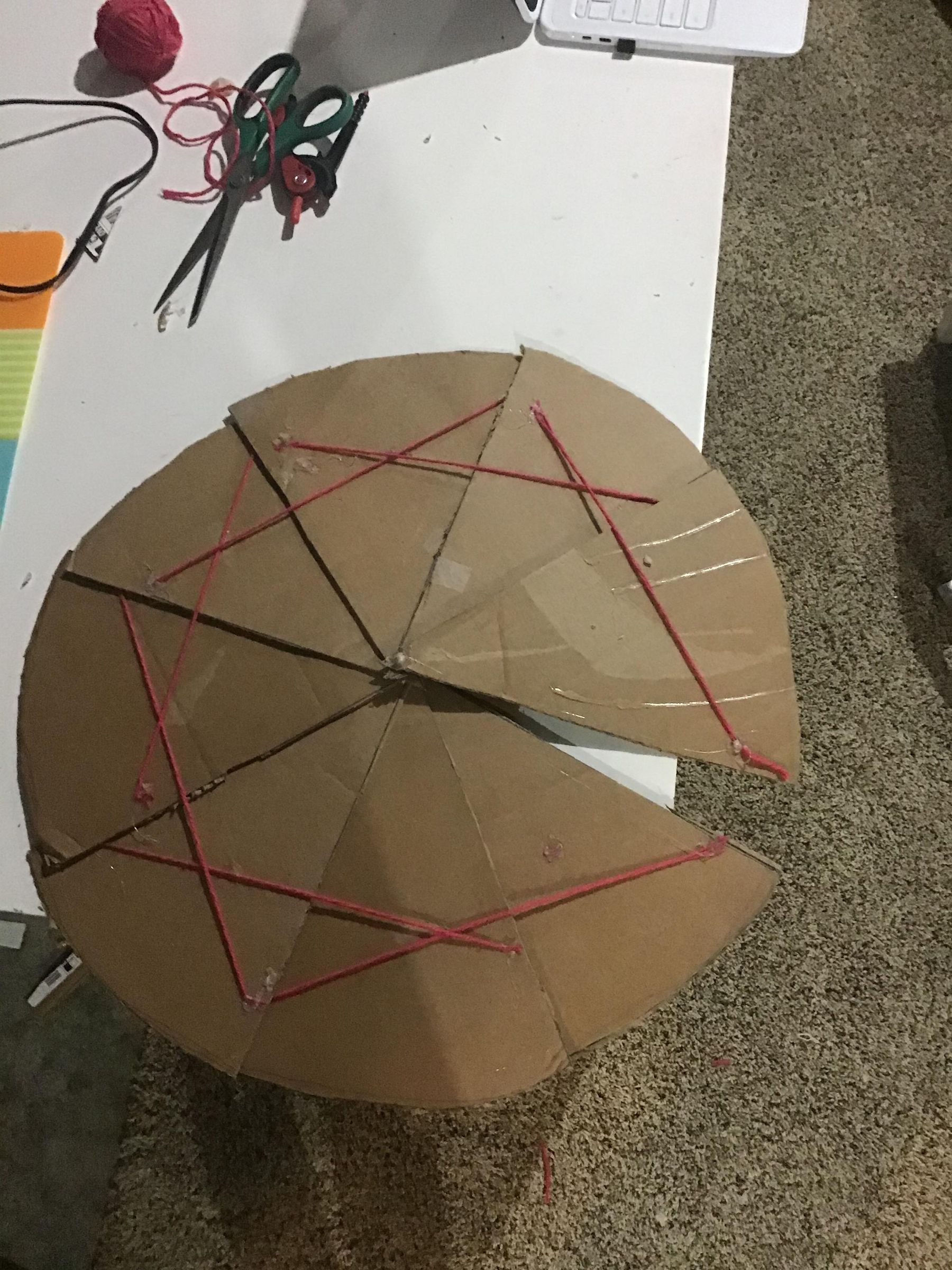 Big Cardboard Expandable Shield : 8 Steps - Instructables