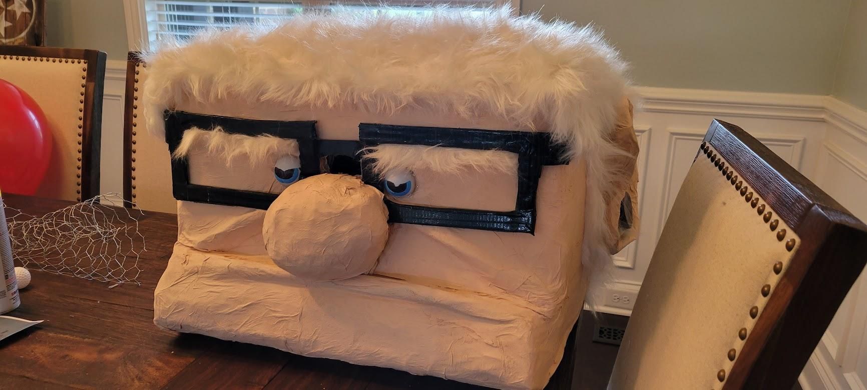 Carl Frederickson UP Movie : 9 Steps (with Pictures) - Instructables