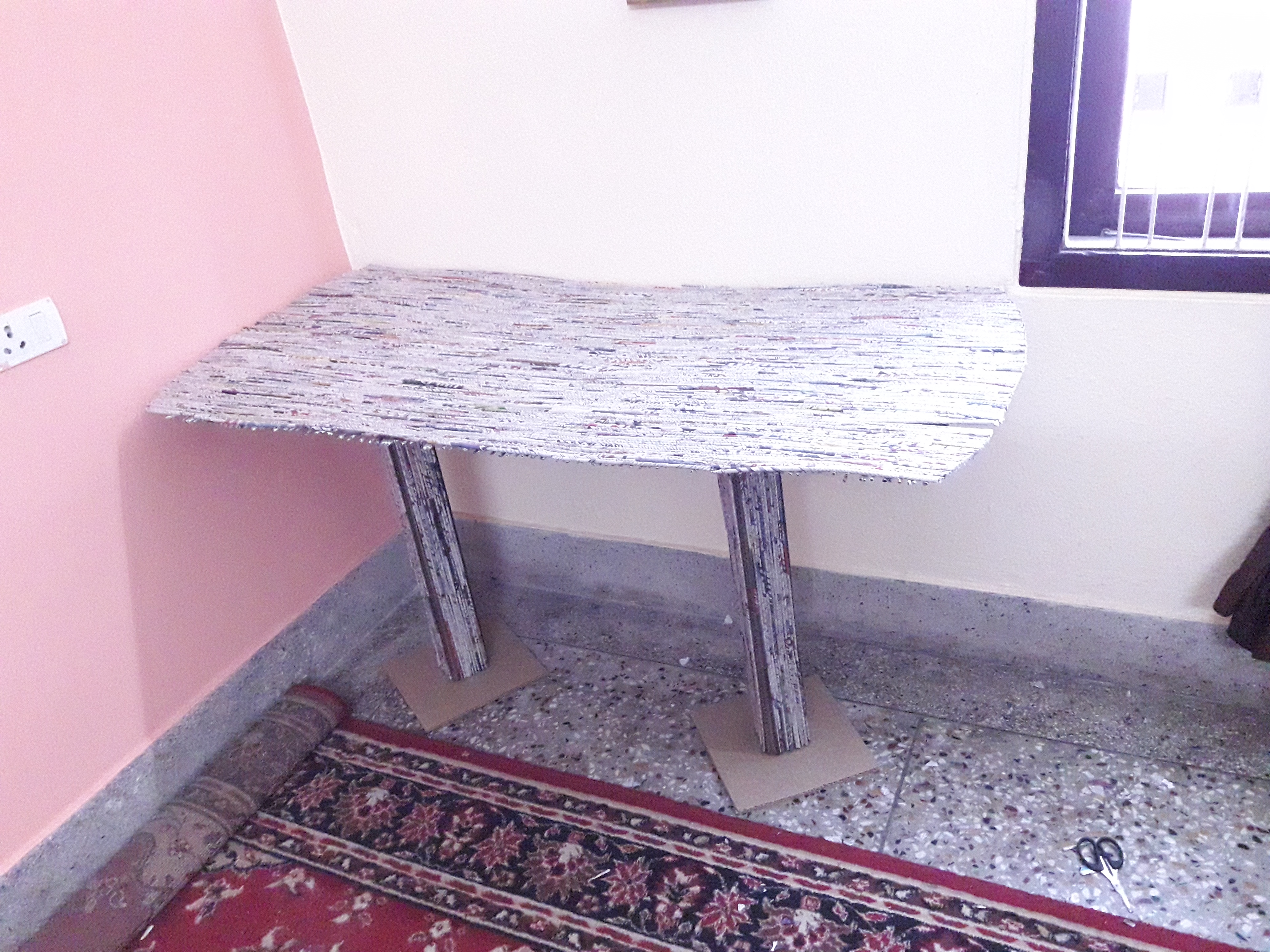 DIY PAPER TABLE : 4 Steps - Instructables