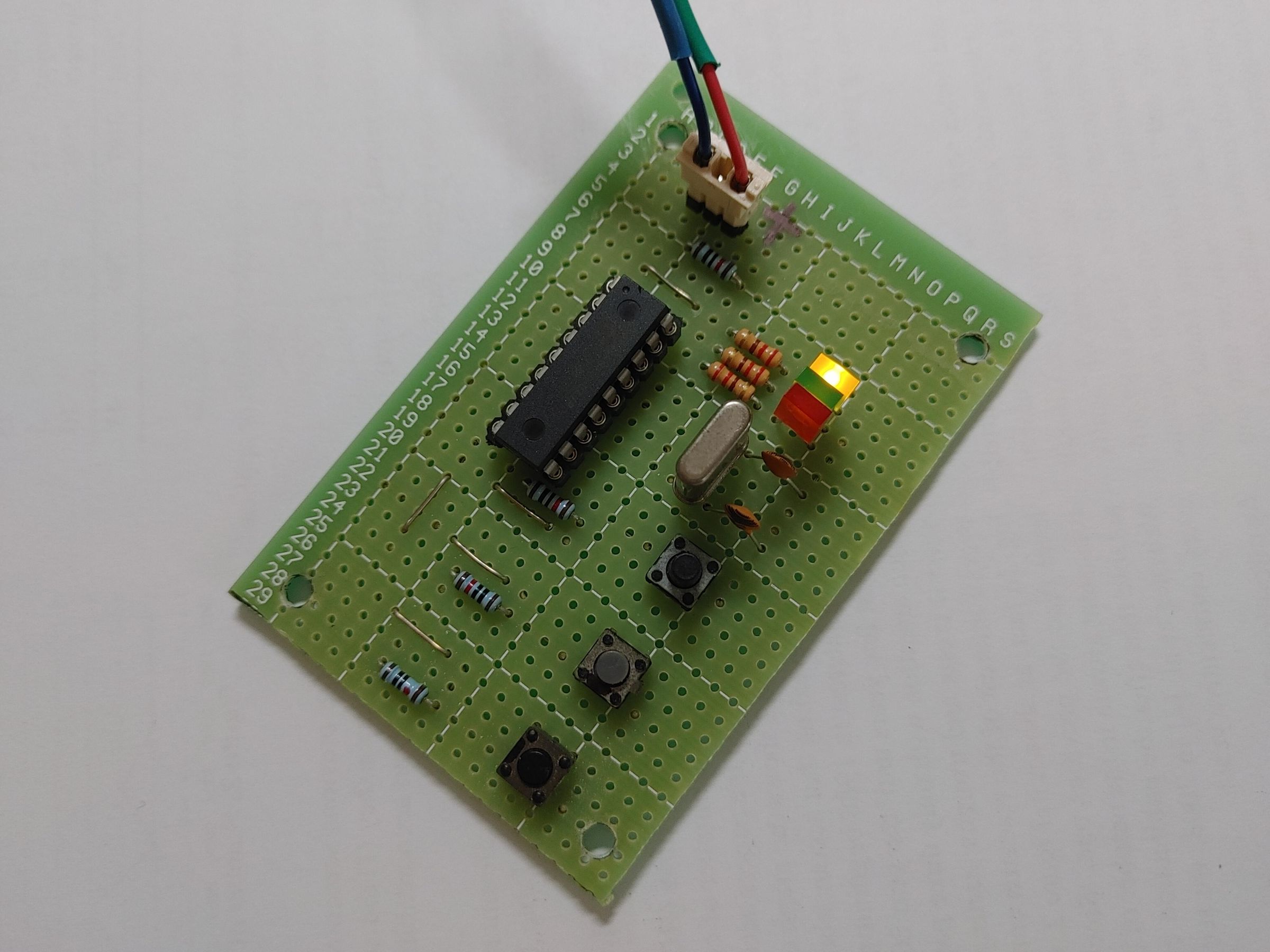 Audio Multiplexer (MUX) Circuit With PIC 16F84A : 6 Steps - Instructables