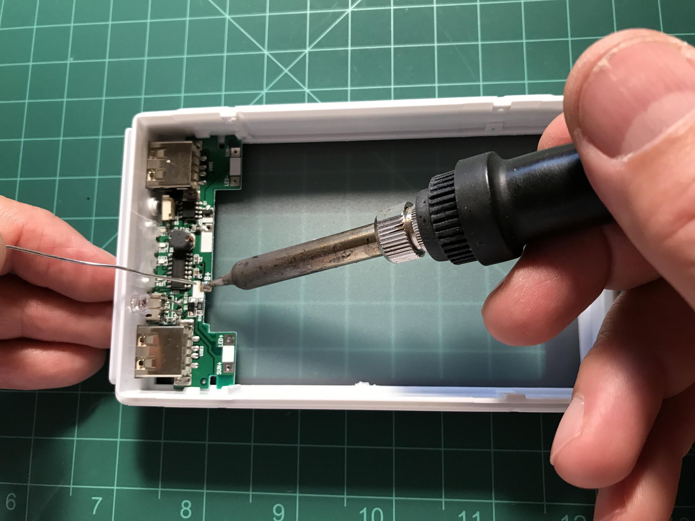 Green Power Bank to Help Save the Planet ! (Simplified Version) : 14 ...