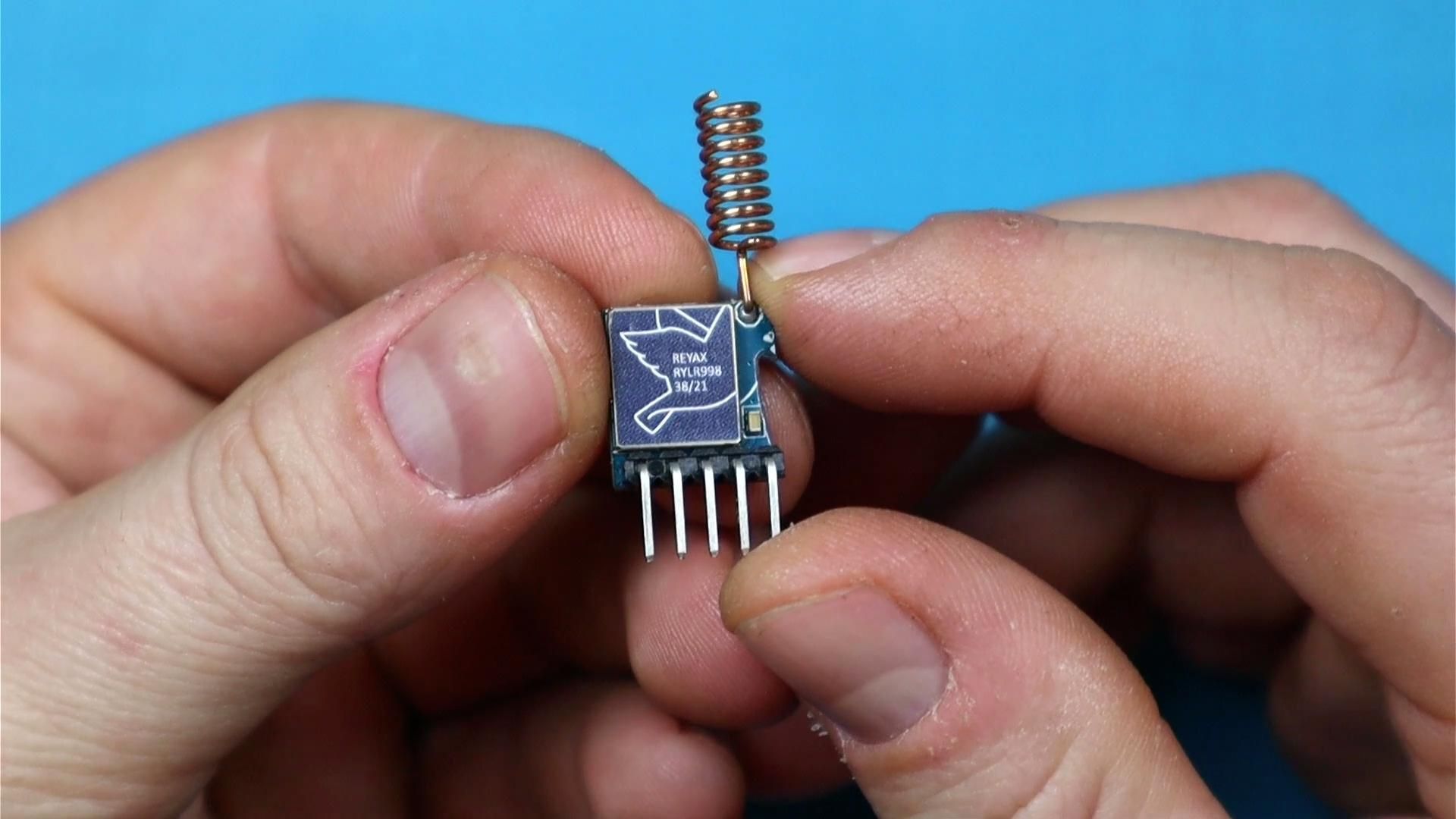 LoRa Distance Testing With RYLR998 in Open Field - Amazing Results! : 4 ...