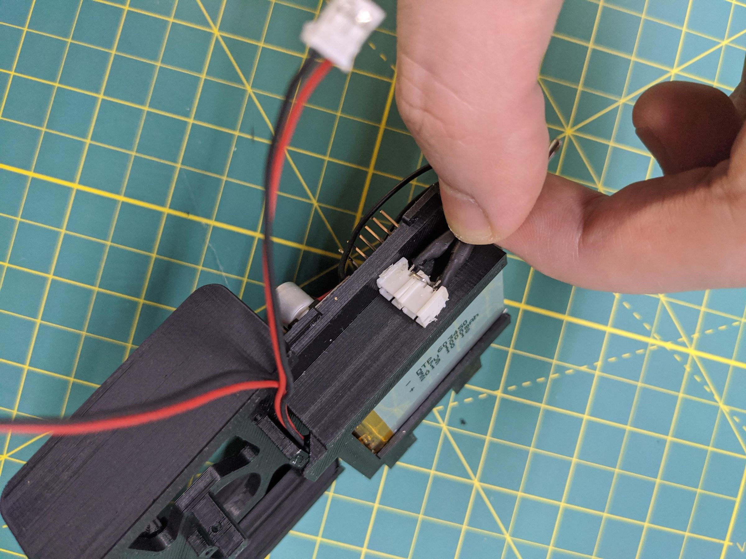 Itsy Bitsy: an Untethered Climbing Robot : 5 Steps (with Pictures) - Instructables