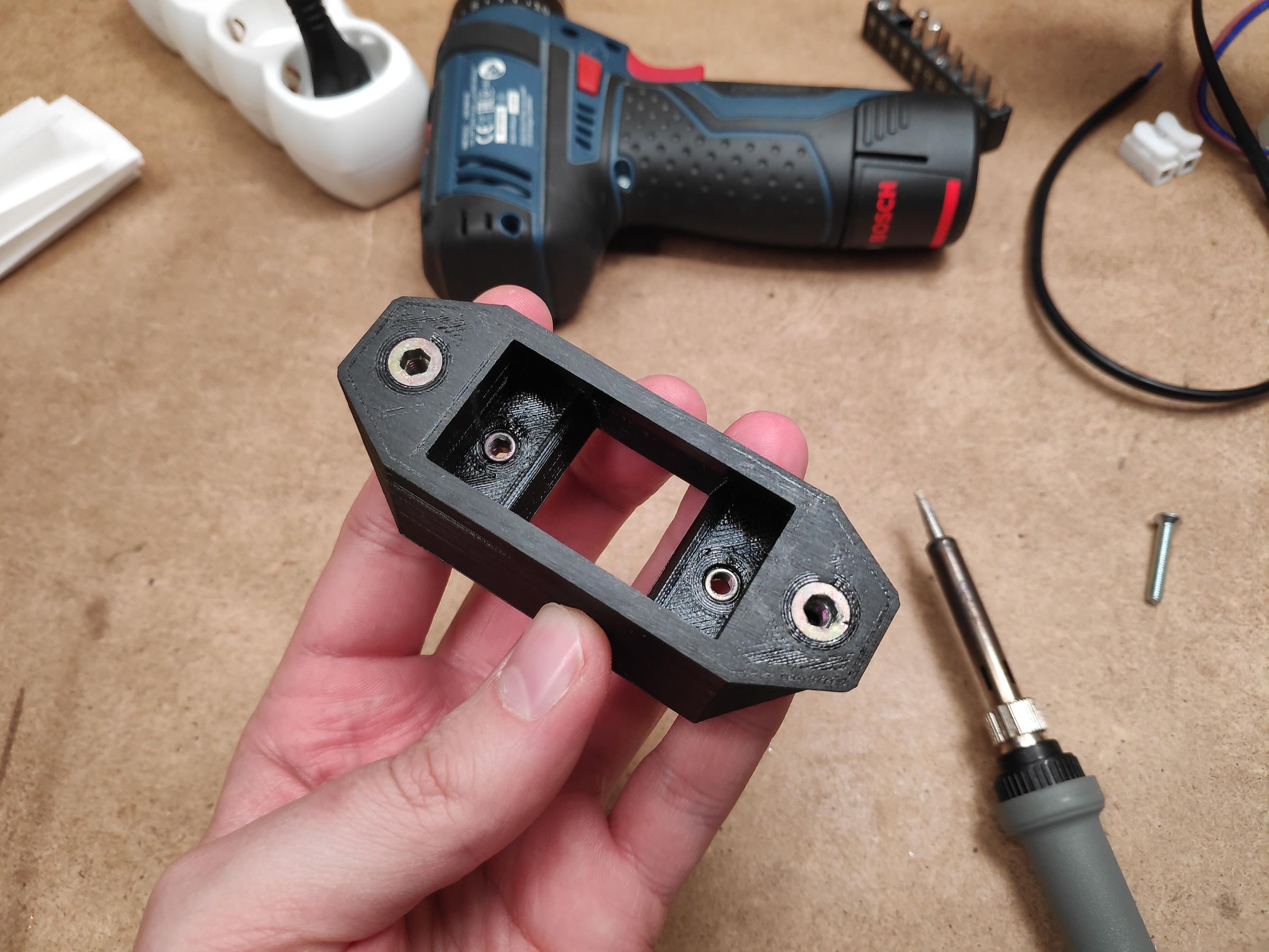3D Printed Natural-Color Cost-Effective Worklight (Extreme Attention to ...