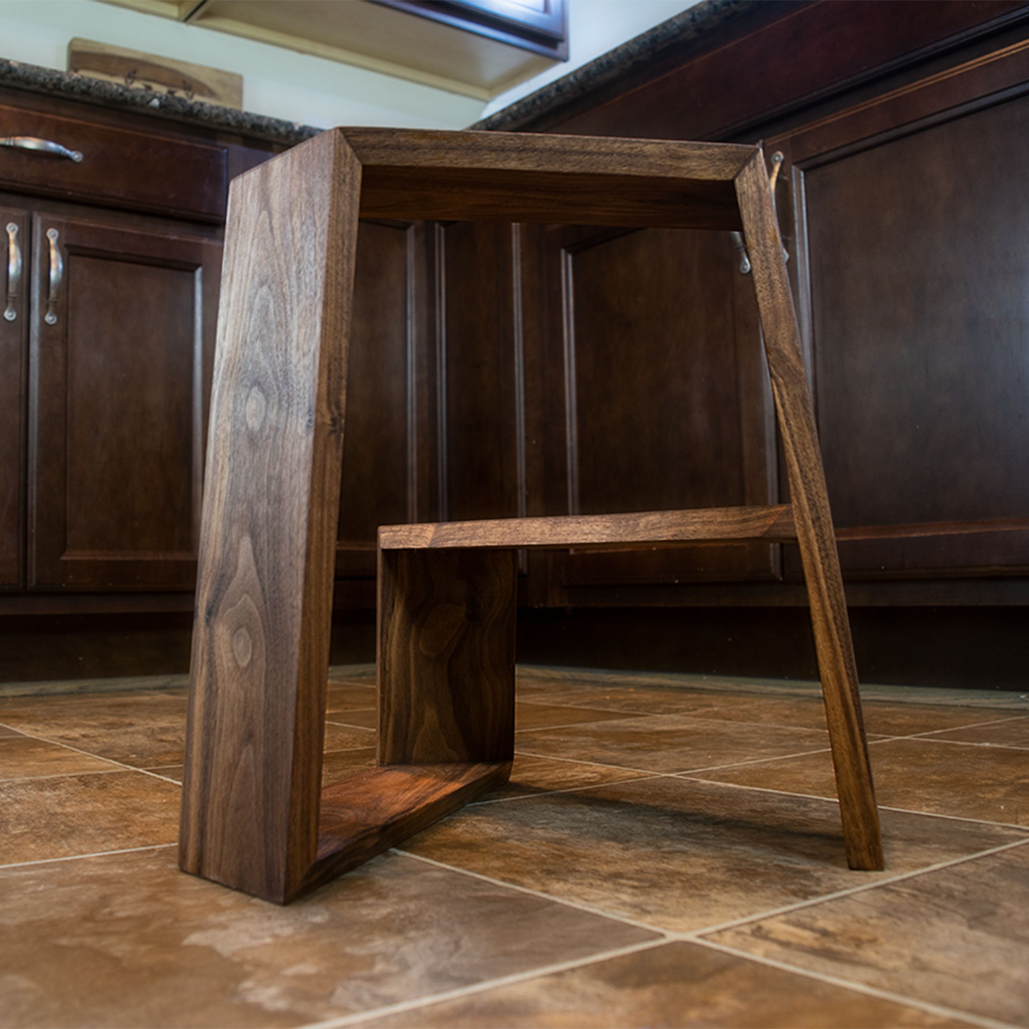 Modern Step Stool for Kids! : 8 Steps (with Pictures) - Instructables