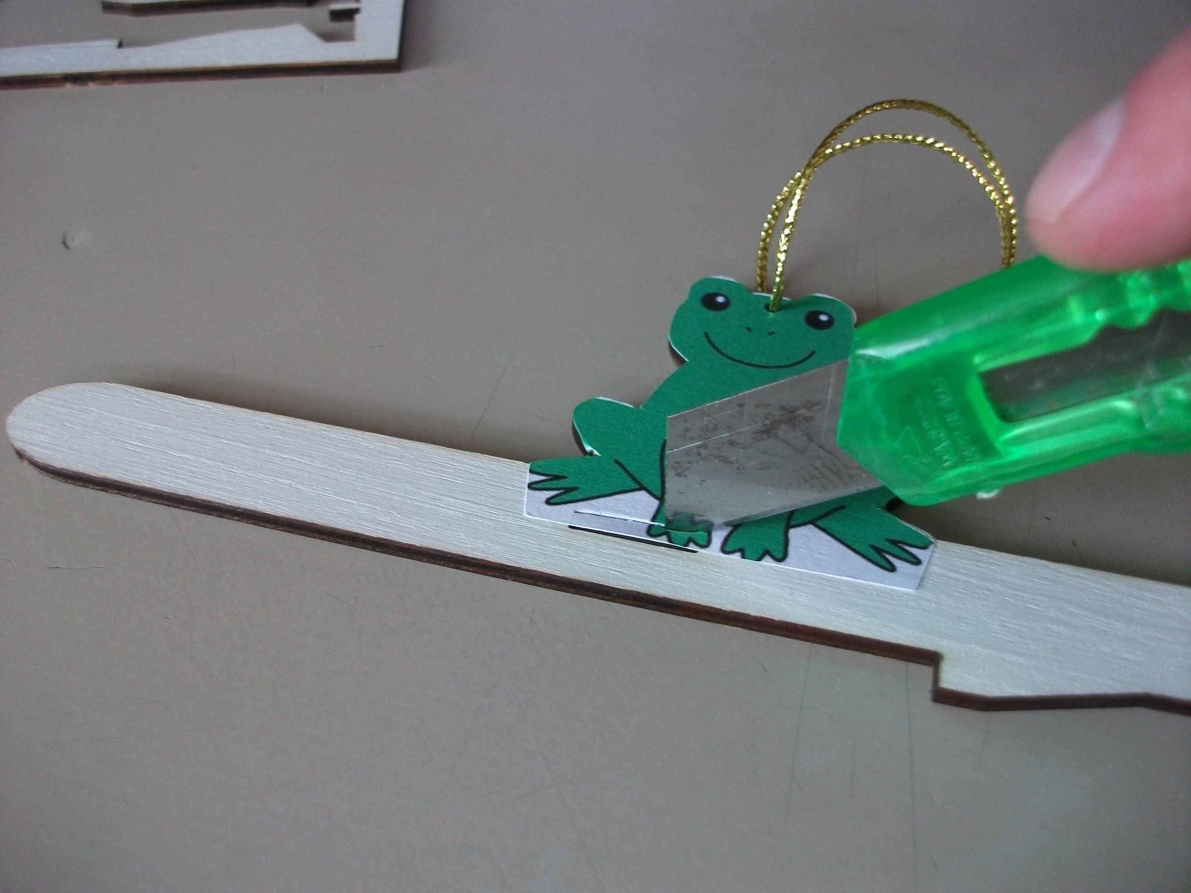 Christmas Missiletoad : 7 Steps - Instructables