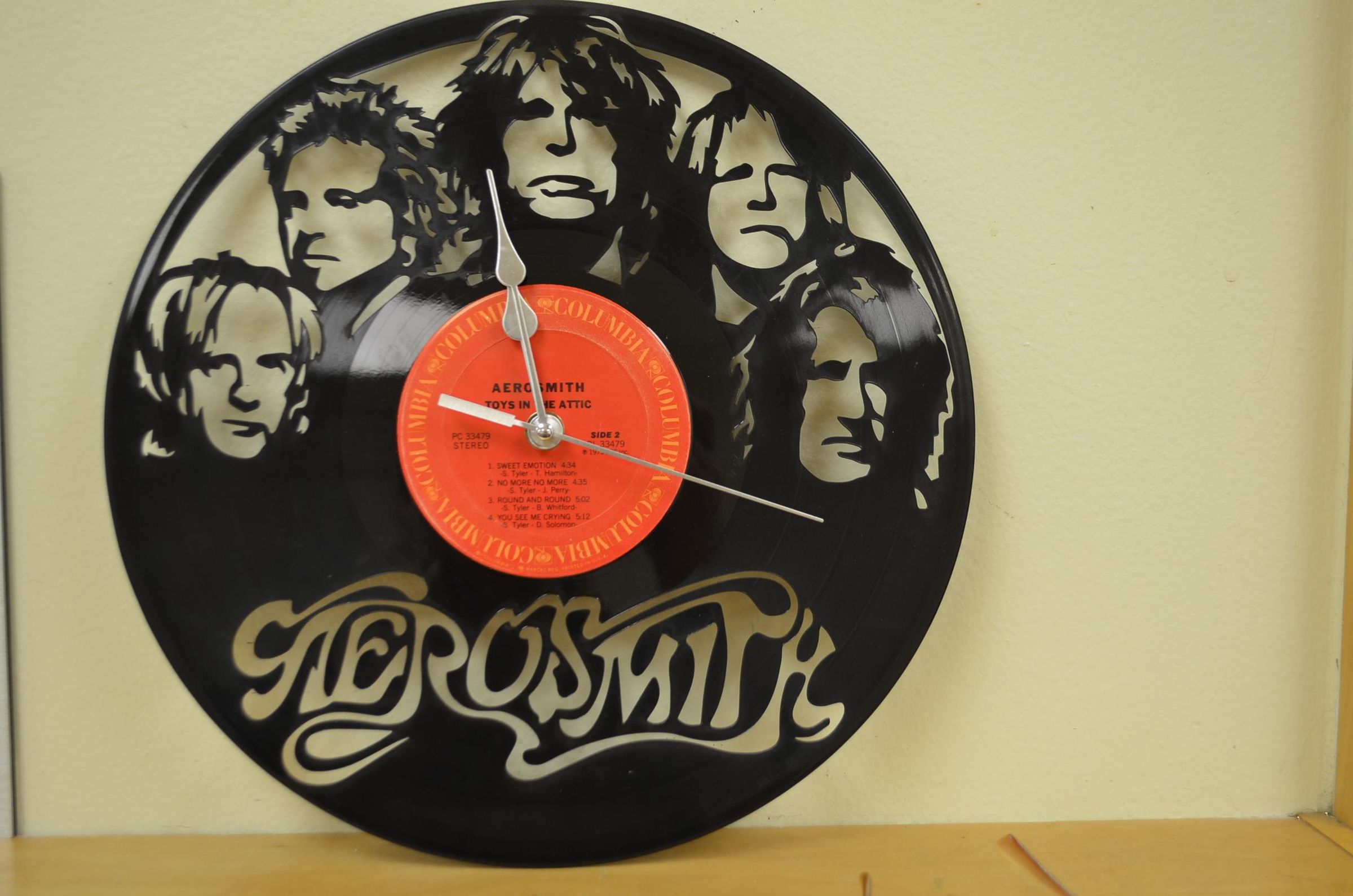 Vinyl Record Clock Art : 4 Steps (with Pictures) - Instructables