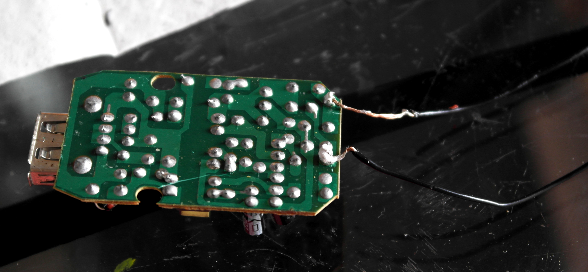 Kinetic Phone Charger : 9 Steps - Instructables