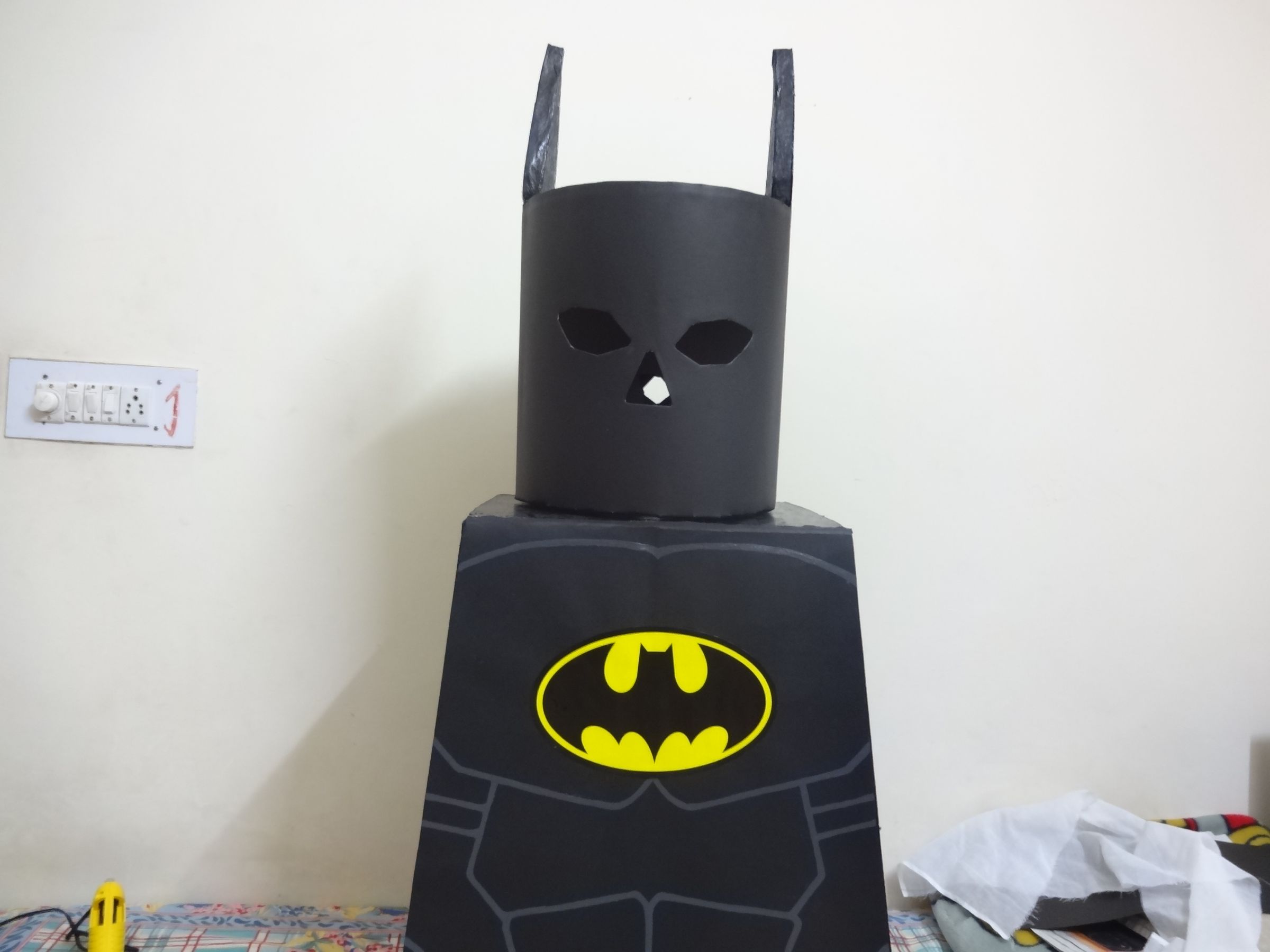 Cardboard Lego Batman Cosplay : 10 Steps (with Pictures) - Instructables