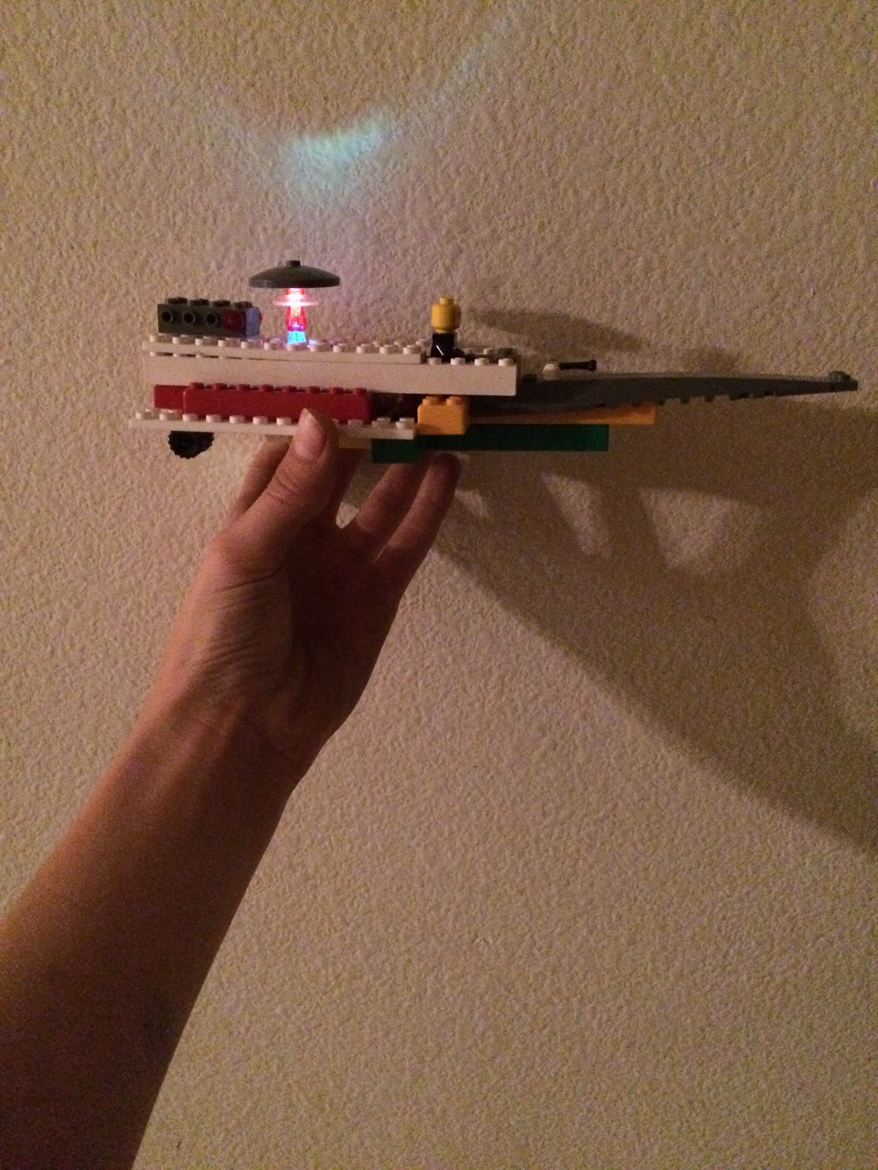 Lego Light Up Spacecraft : 8 Steps - Instructables