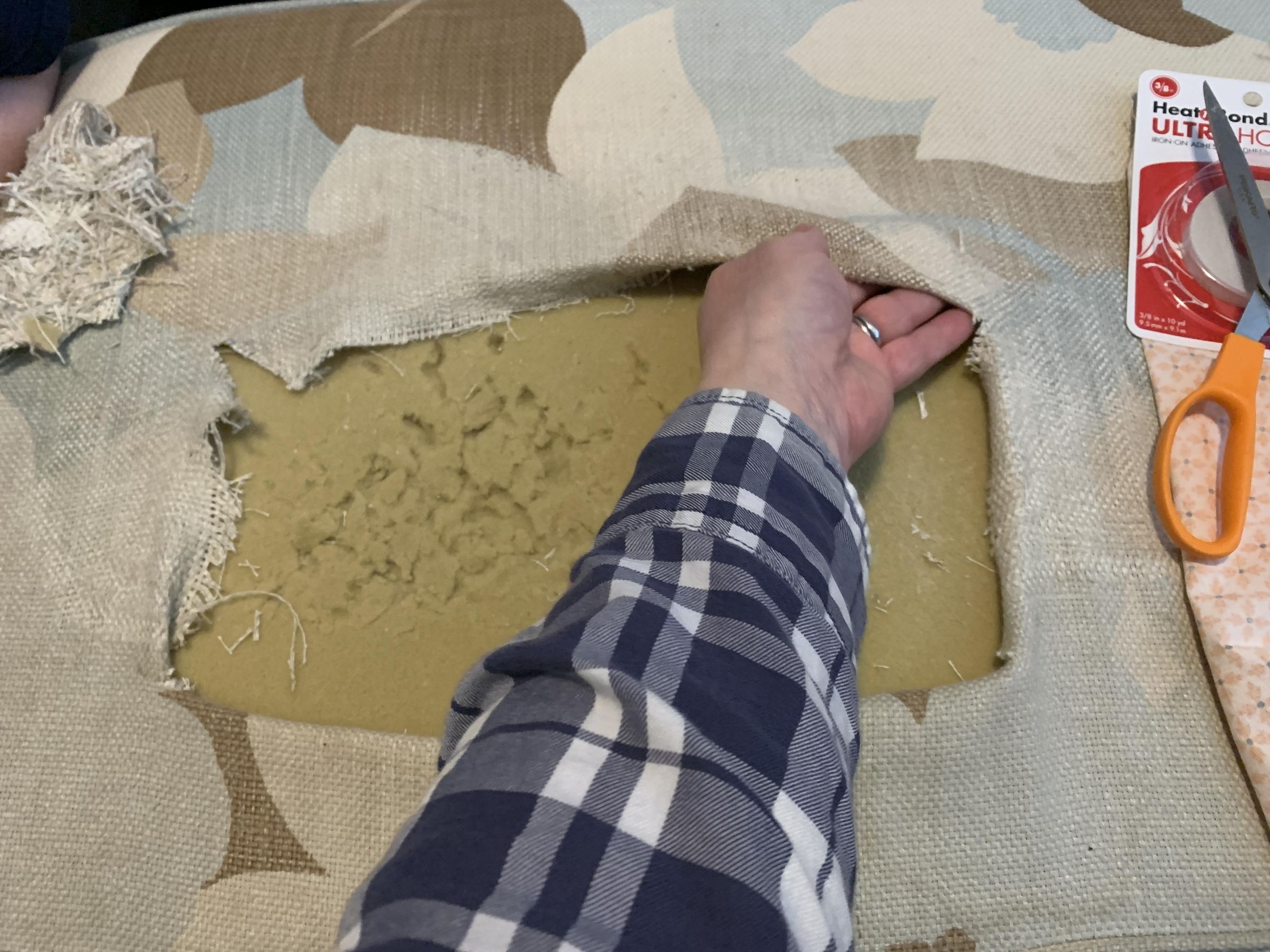 Repair Fabric Ottoman : 6 Steps (with Pictures) - Instructables