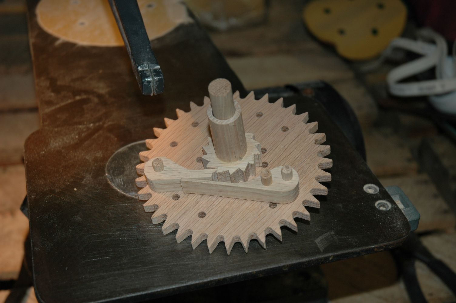 Wooden Gear Clock : 9 Steps (with Pictures) - Instructables